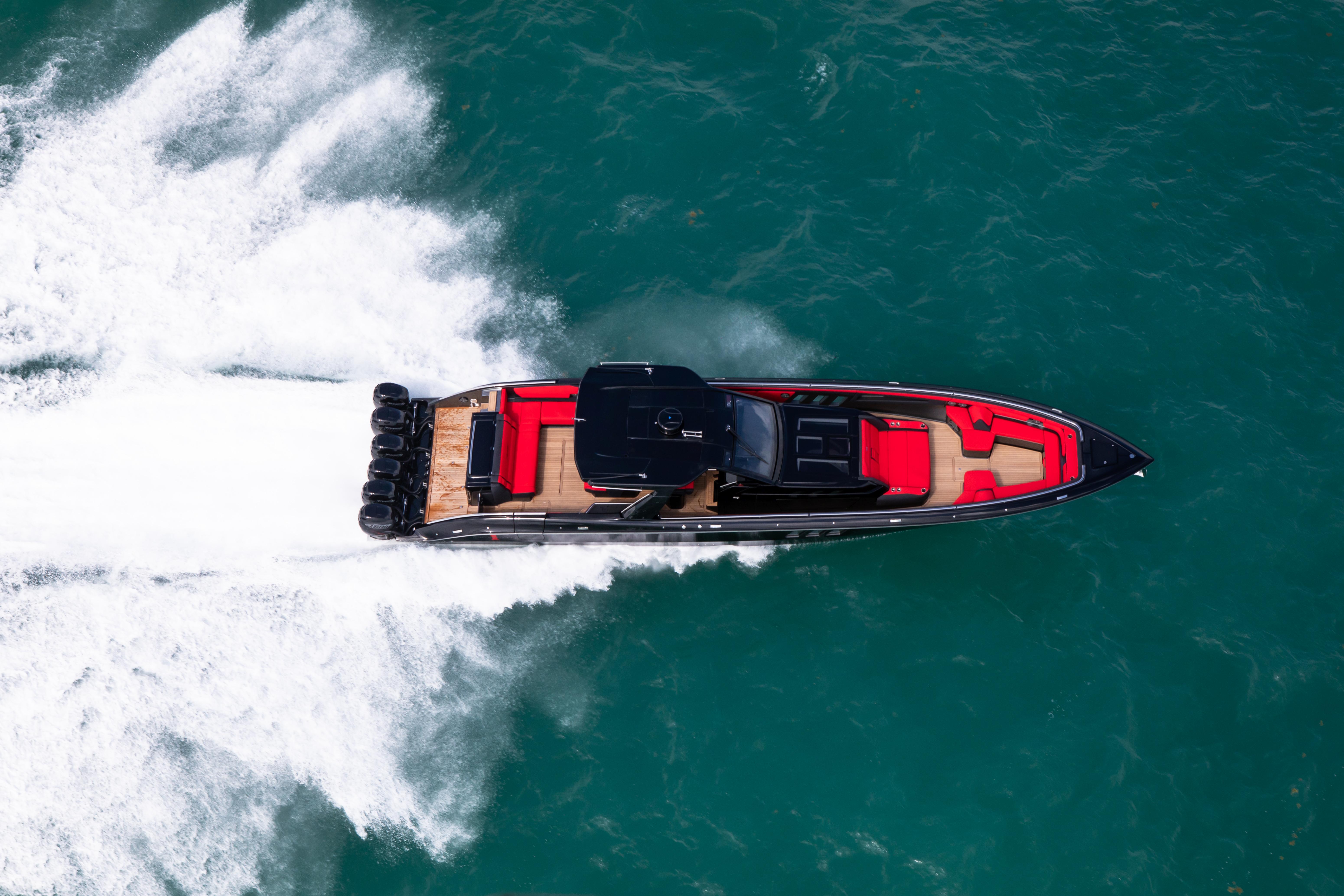 2025 Cigarette 59 Tiranna Center Console for sale - YachtWorld