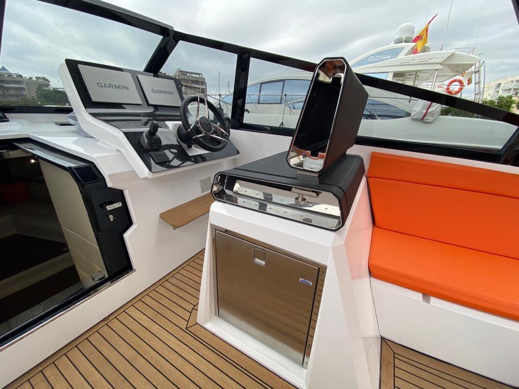 2020 Evo Yachts R4 Motor Yachts for sale - YachtWorld