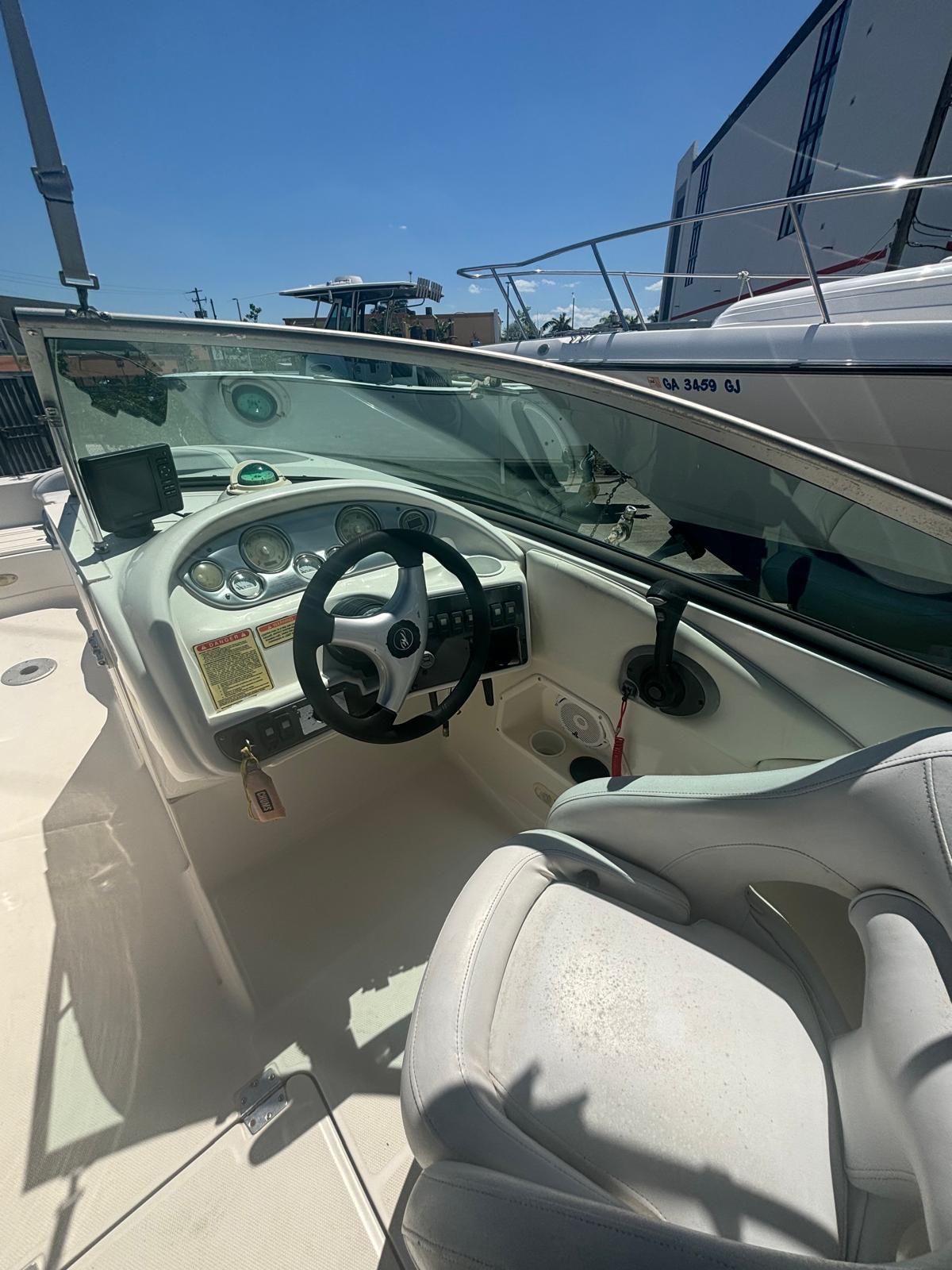 2004 Monterey 253 Explorer Sport Lanchas pequeñas en venta - YachtWorld