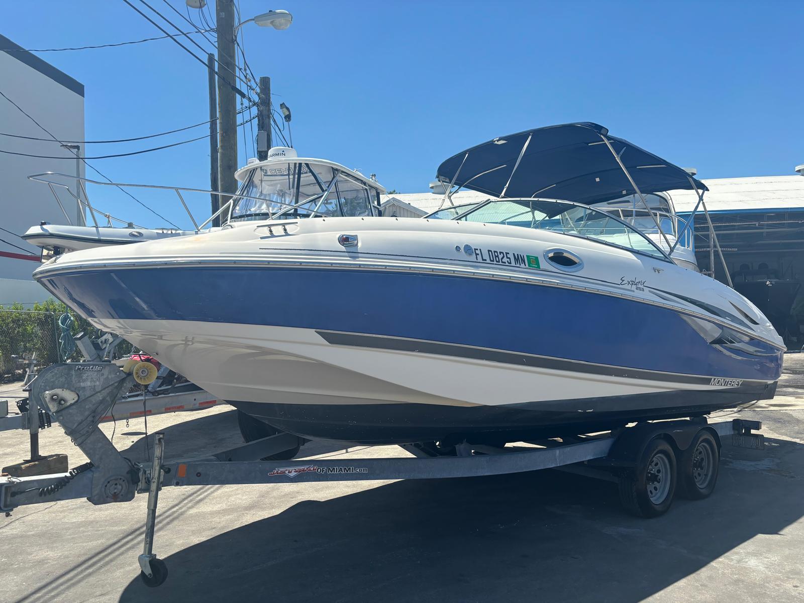 2004 Monterey 253 Explorer Sport Lanchas pequeñas en venta - YachtWorld