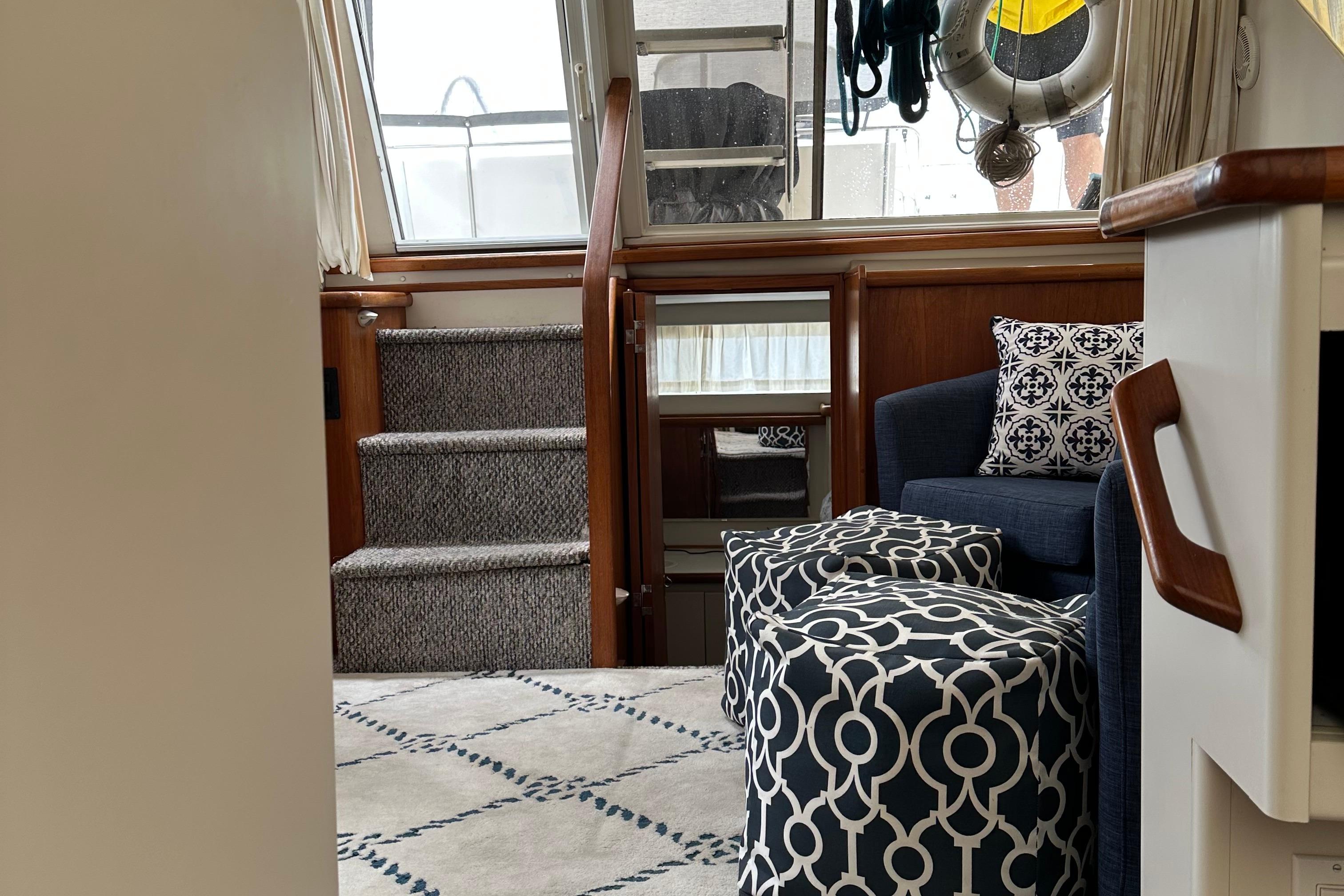 1995 Carver 325 Aft Cabin Motor Yacht Motor Yachts for sale - YachtWorld