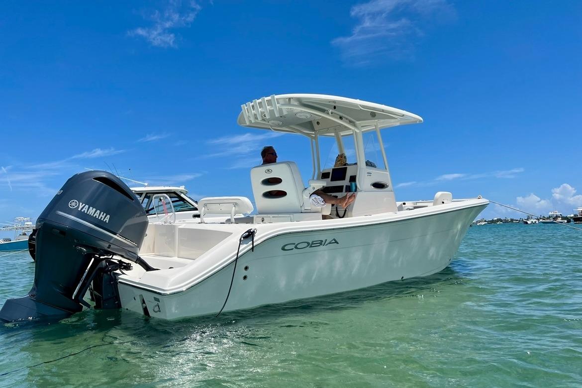 2019 Cobia 240 Center Console for sale - YachtWorld