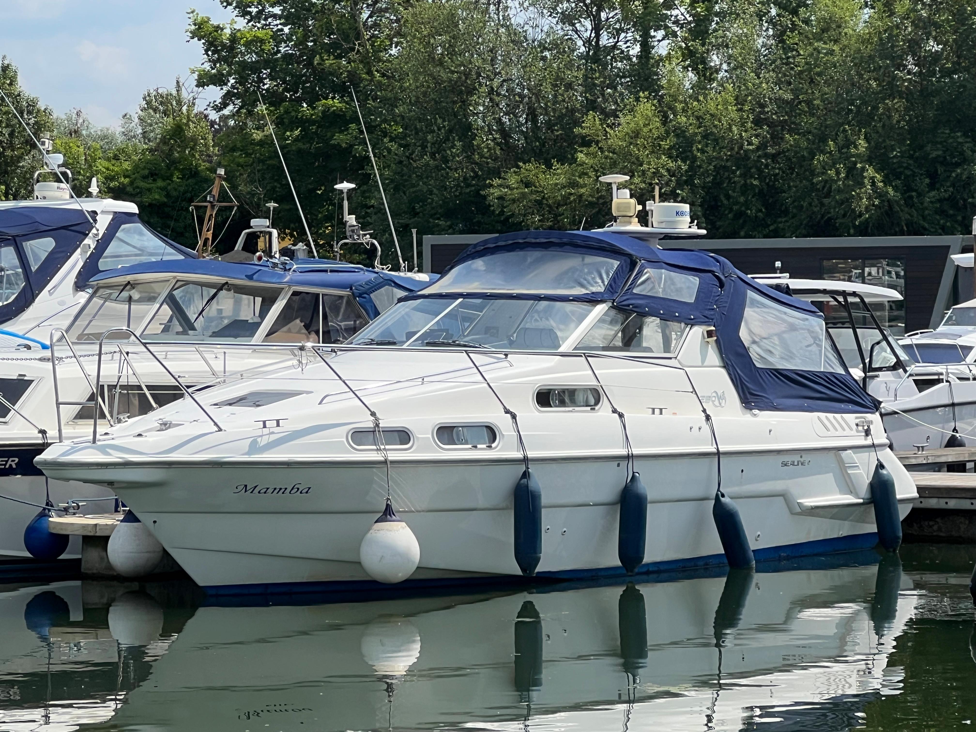 Sealine 290 Ambassador | 1991 | 10m - Surrey | Boatshop24