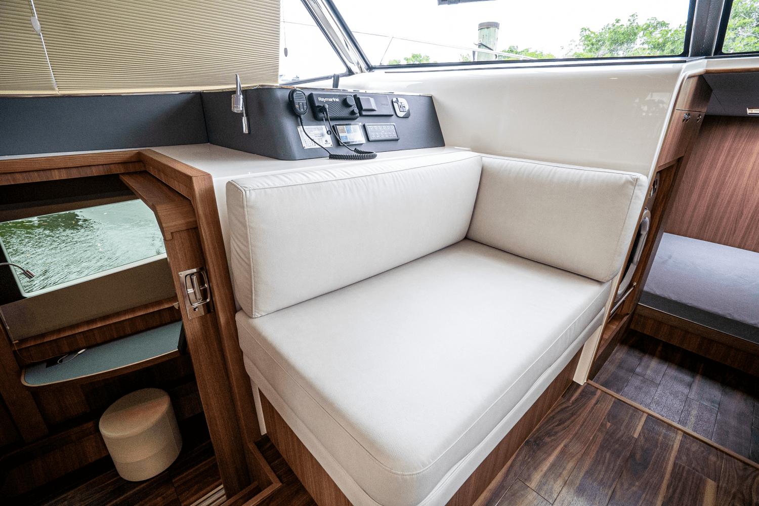 2024 Aquila 42 Yacht Power Catamaran for sale - YachtWorld