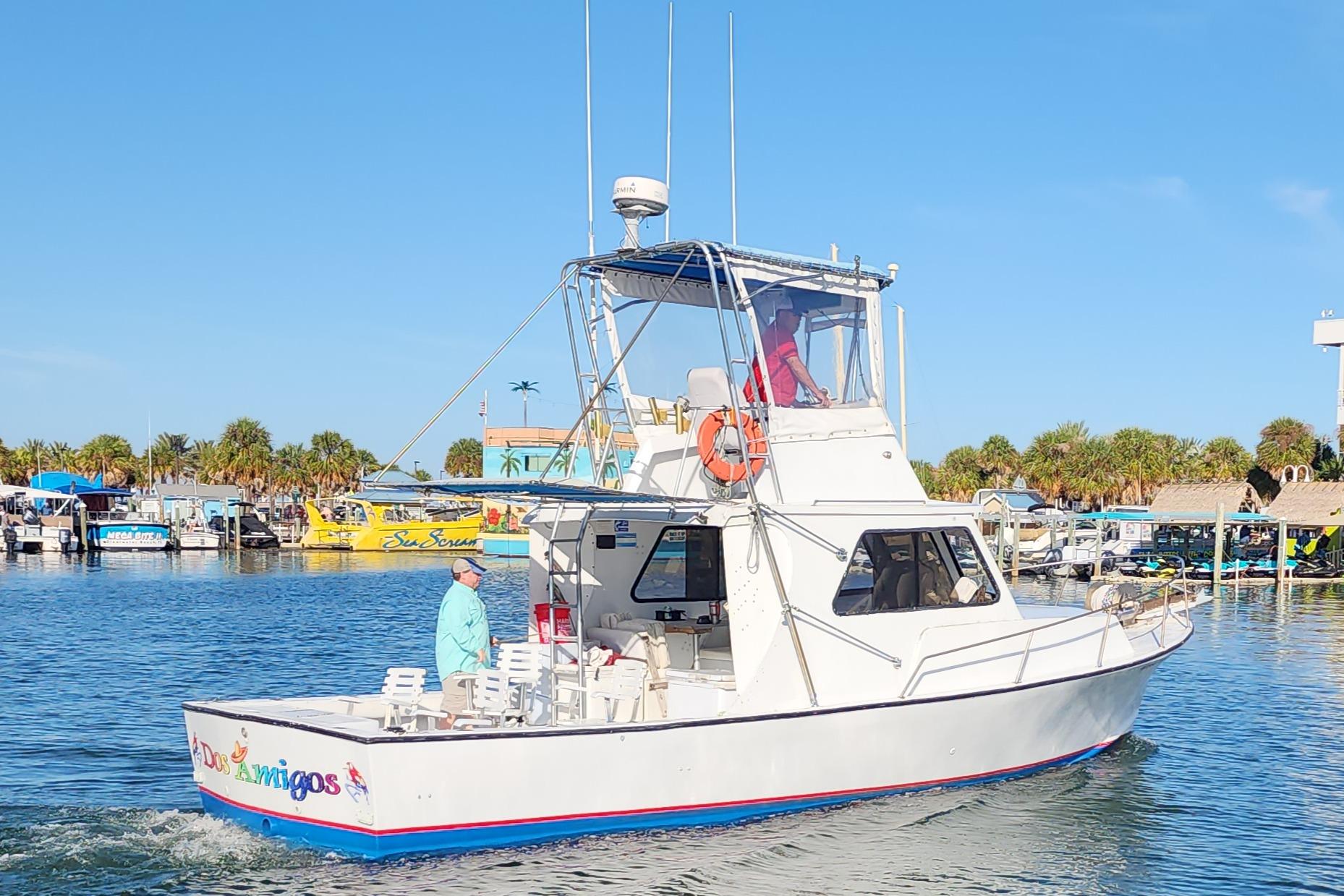 1984 Crusader Boats 34 Commercial Flybridge Navires commerciaux à ...