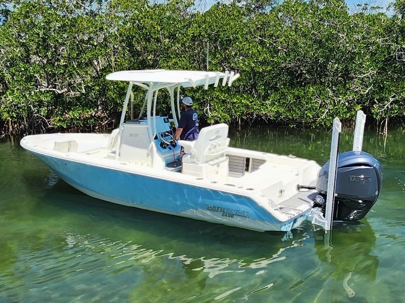 2024 Pathfinder 2400 TRS Center Console for sale - YachtWorld