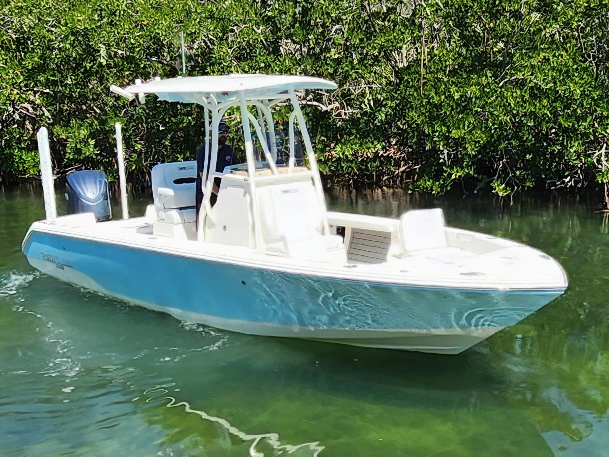 2024 Pathfinder 2400 TRS Center Console Boote Kaufen - YachtWorld