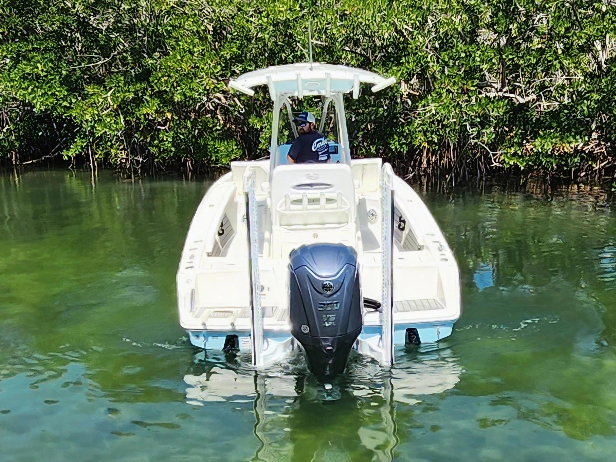 2024 Pathfinder 2400 TRS Center Console Boote Kaufen - YachtWorld