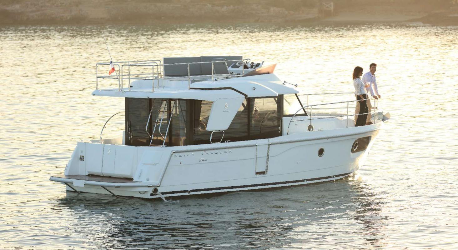 Occasion 2017 Beneteau Swift Trawler 30 - Bouches-du-Rhône ( 13 ) | Youboat