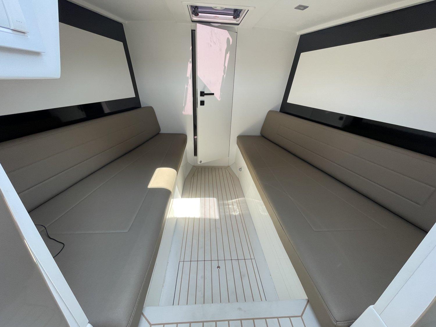 2022 VanDutch 32 Other for sale - YachtWorld