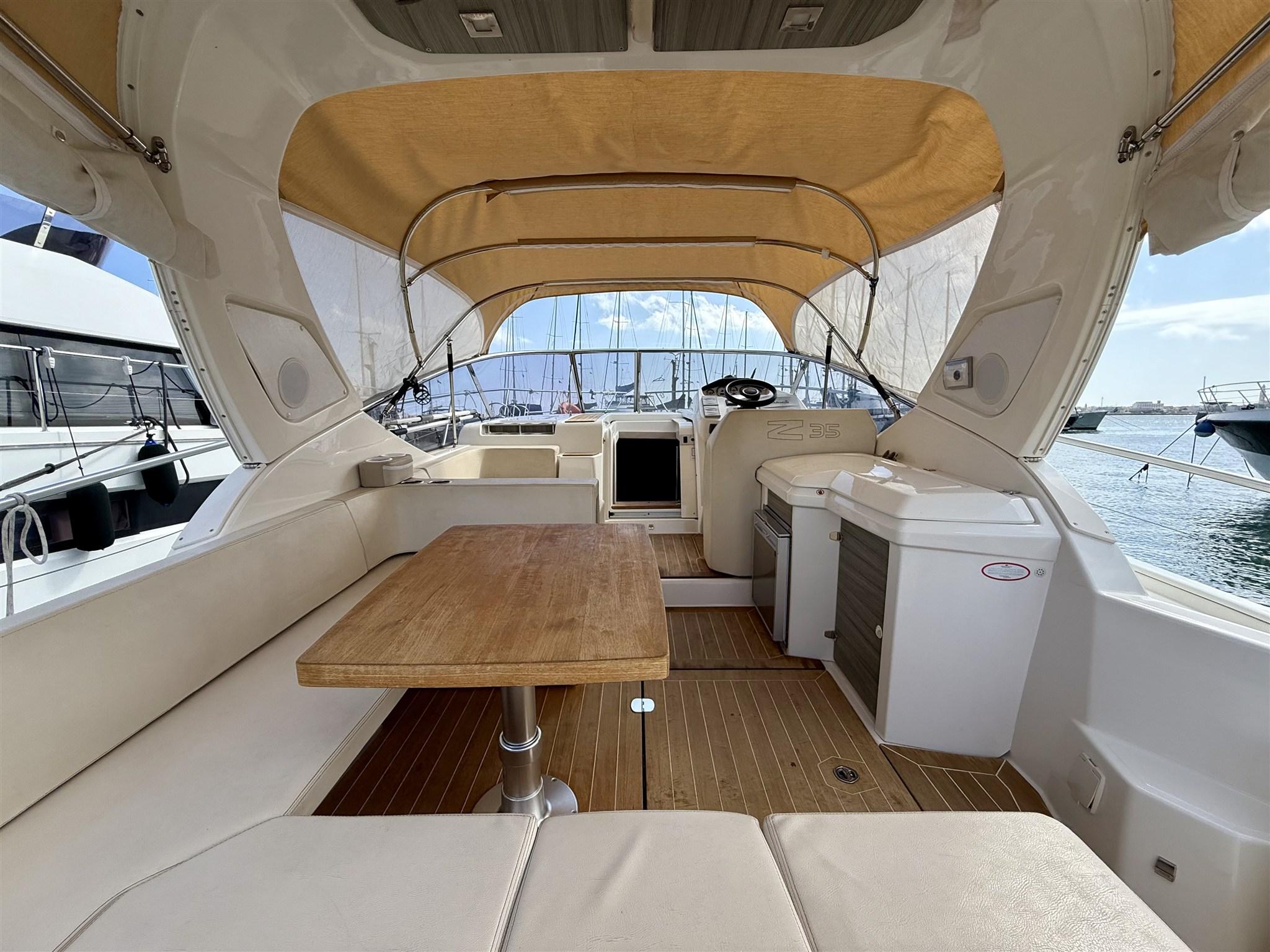 2016 Cranchi Z35 Express Cruiser for sale - YachtWorld