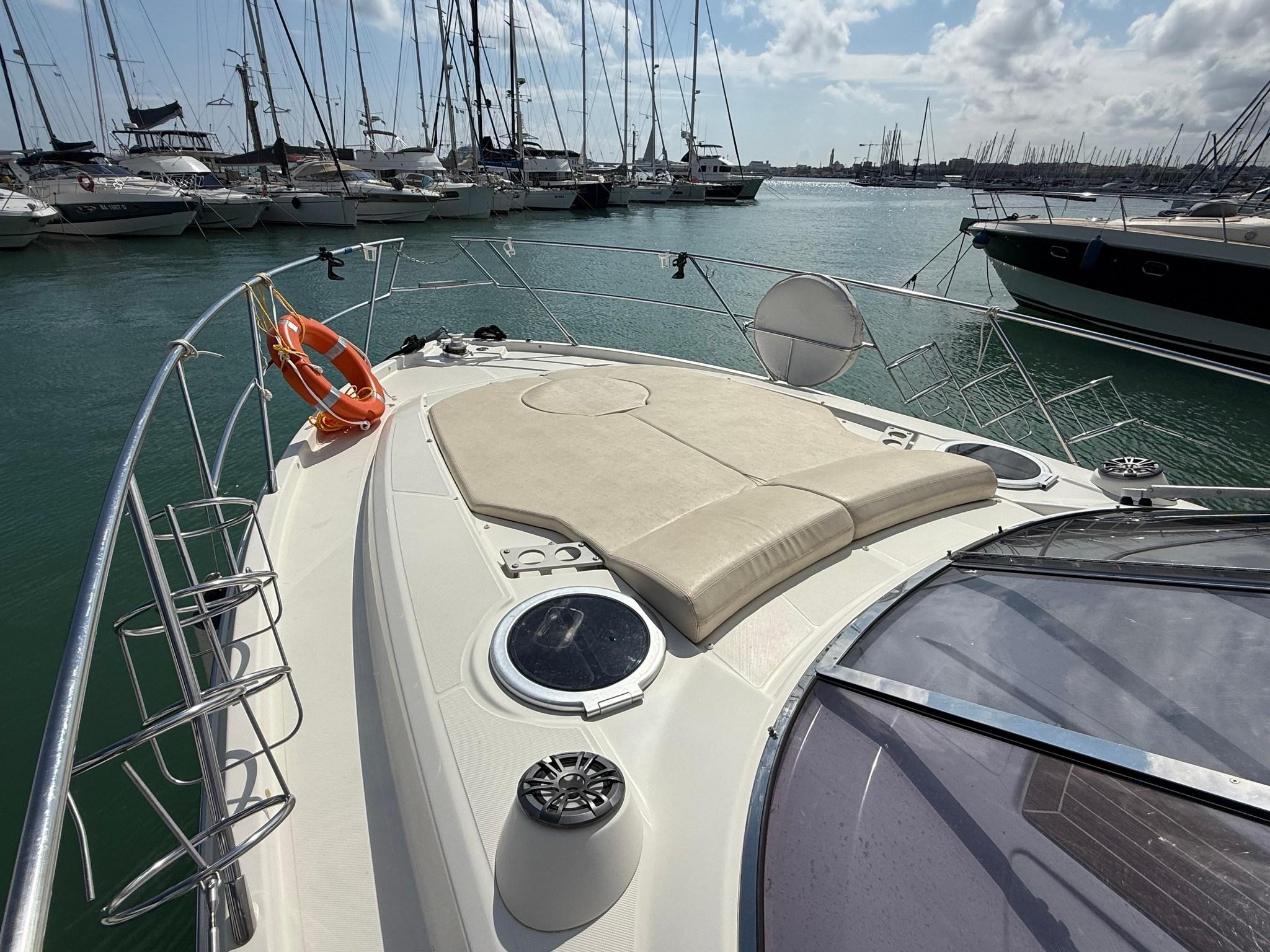 2016 Cranchi Z35 Express Cruiser for sale - YachtWorld