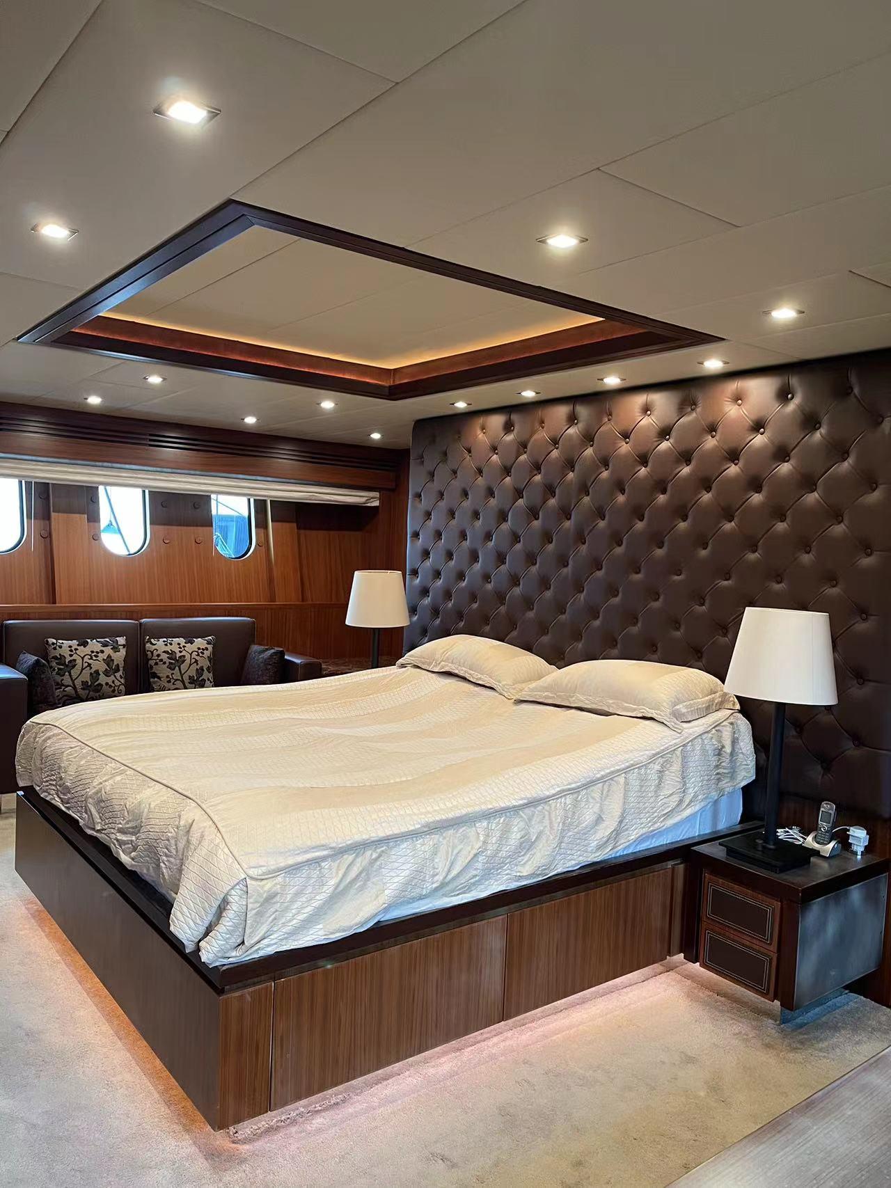 2007 Leopard 34 Cruiser Leopard for sale - YachtWorld