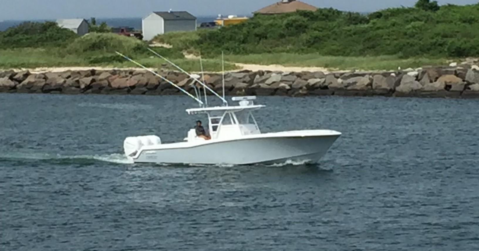 2019 Invincible 36 Open Fisherman Barche a console centrale in vendita ...