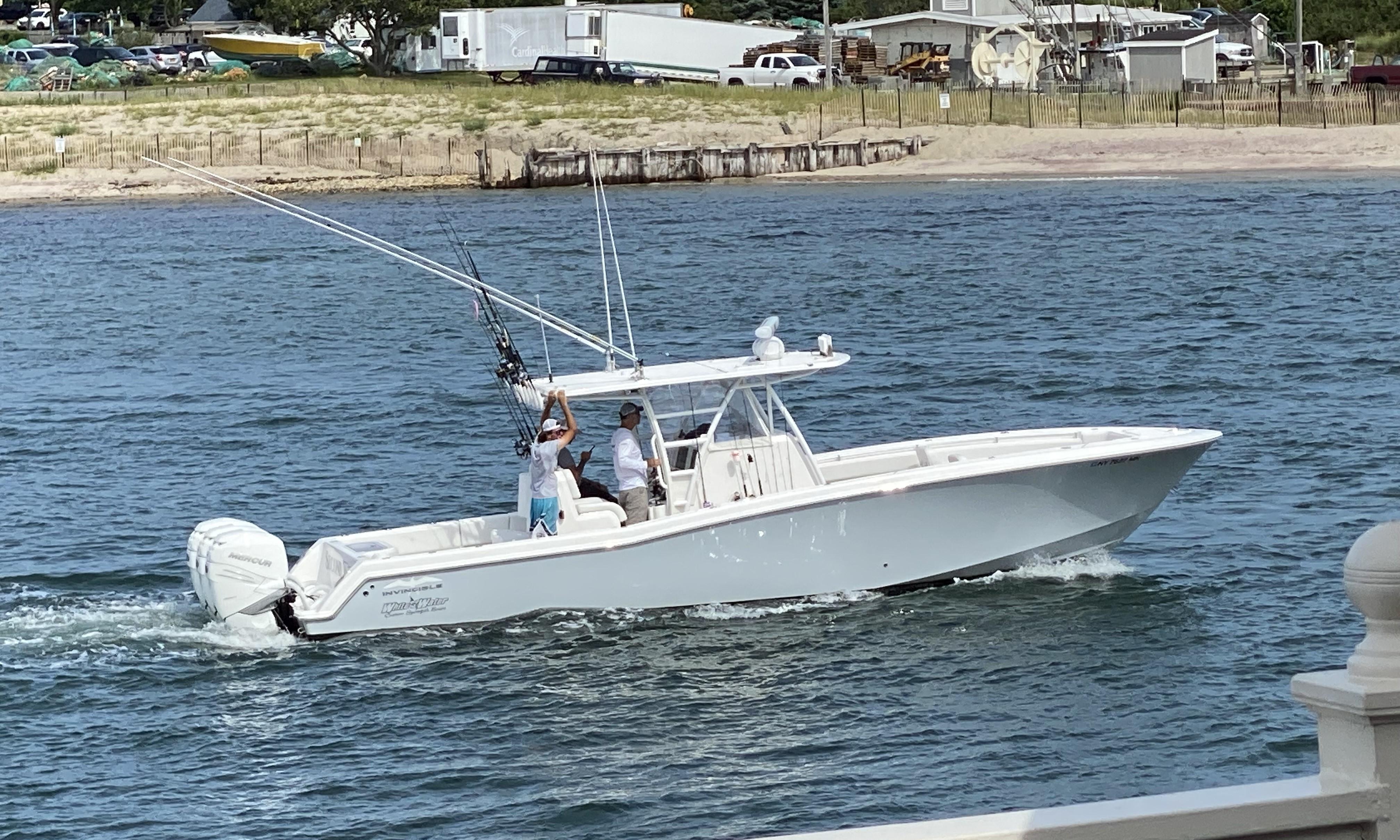 2019 Invincible 36 Open Fisherman Barche a console centrale in vendita ...