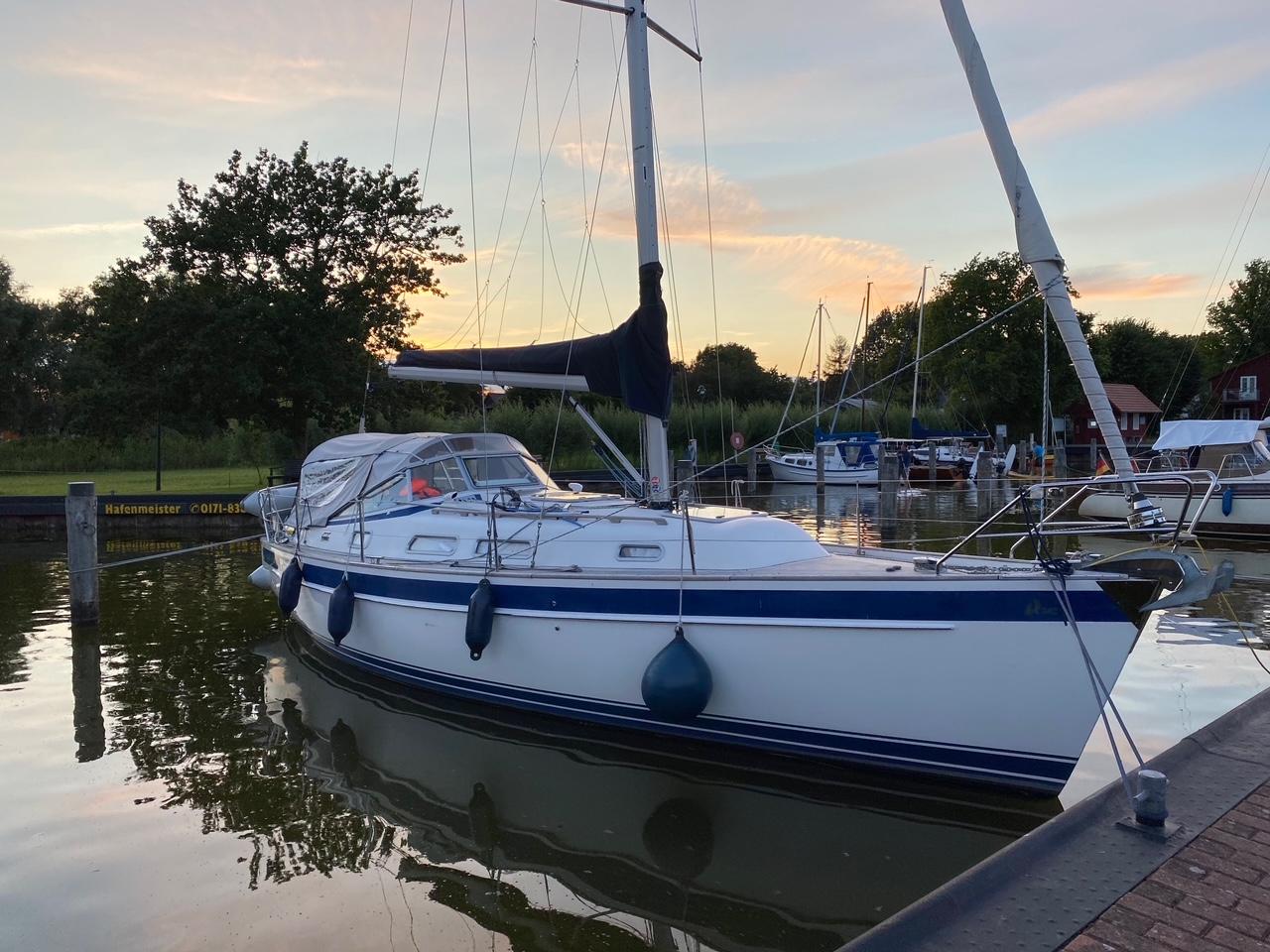 2010 Hallberg-Rassy 342 Cruceros (vela) en venta - YachtWorld