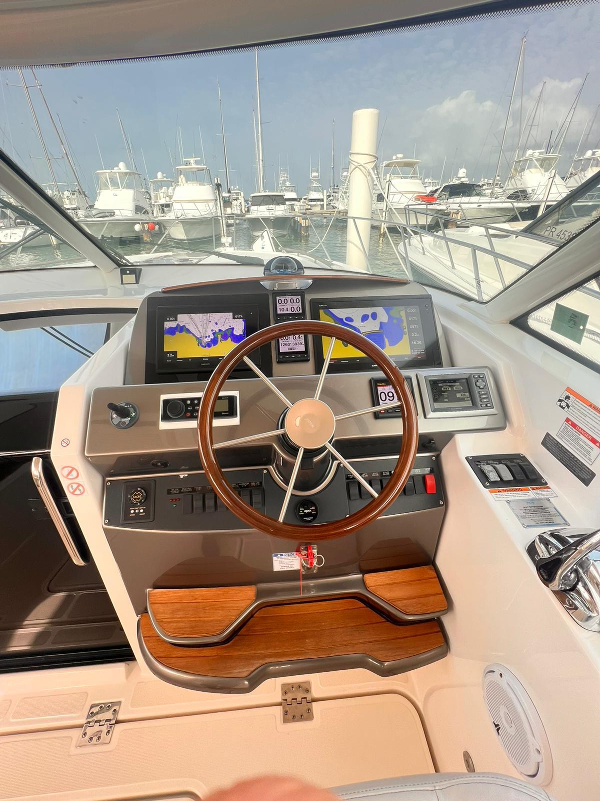 2014 Tiara Yachts 39 Coronet Convertible for sale - YachtWorld