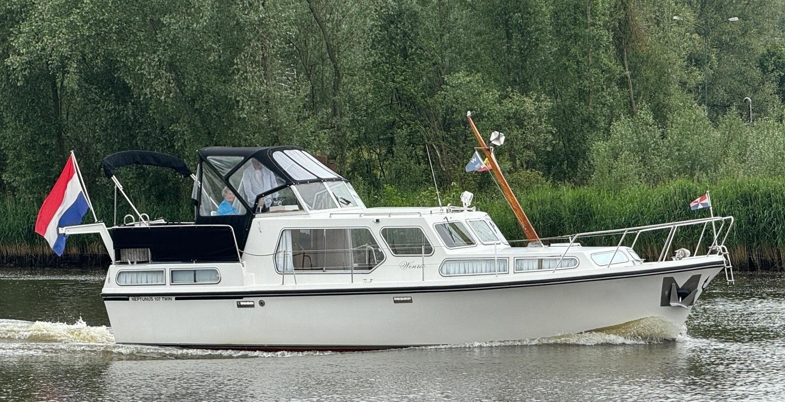 1978 Neptunus 107 Twin Cabrio | Boatshop24 UK