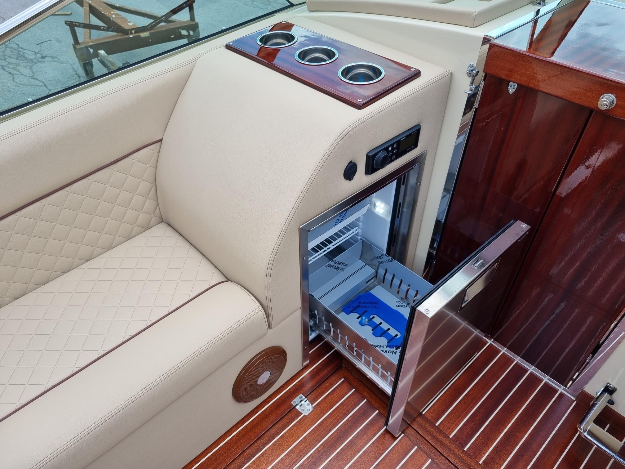 2023 Comitti VENEZIA 25 Classic Mahogany Sports Cruiser for sale ...