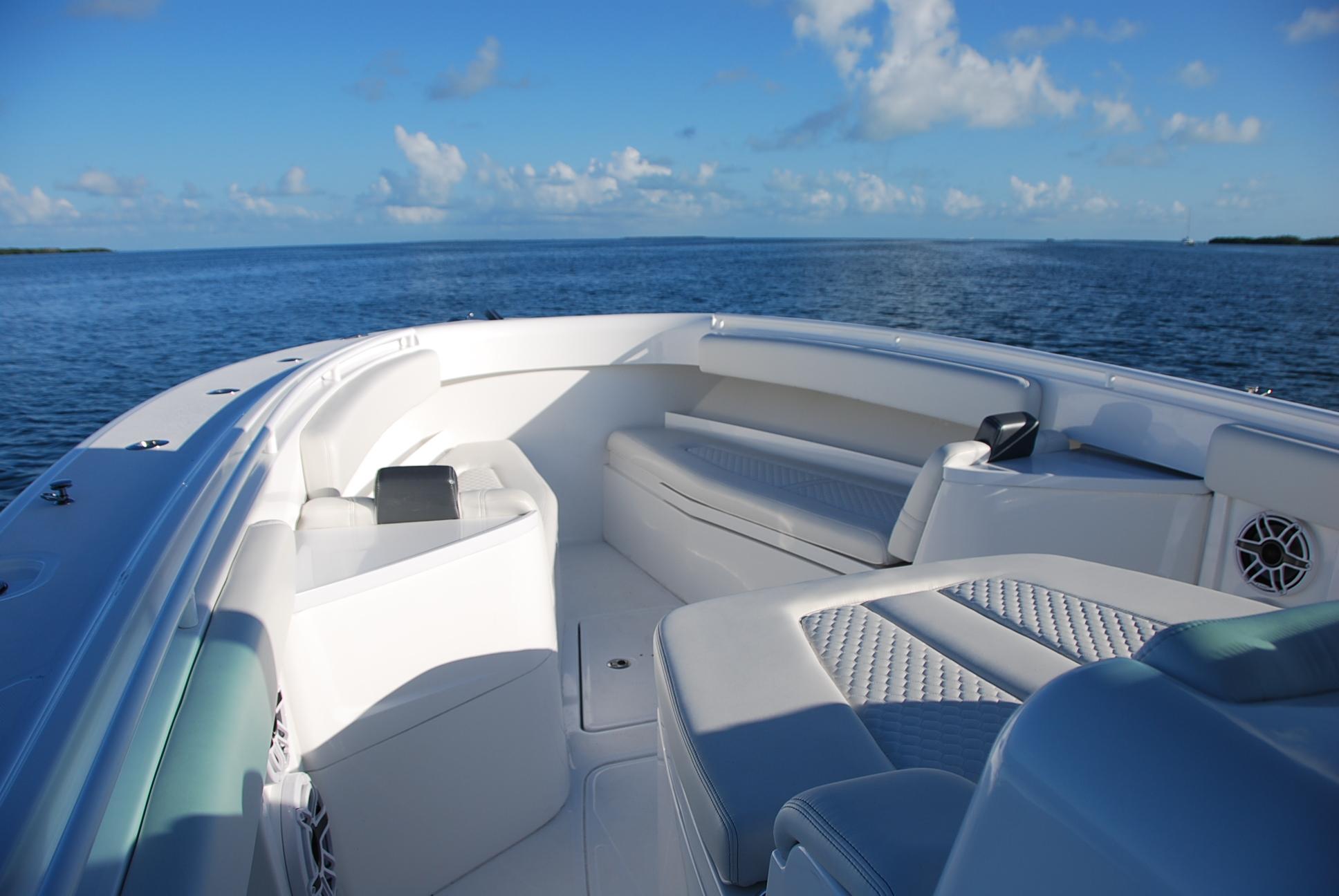 2019 HCB 39 Speciale Center Console for sale - YachtWorld