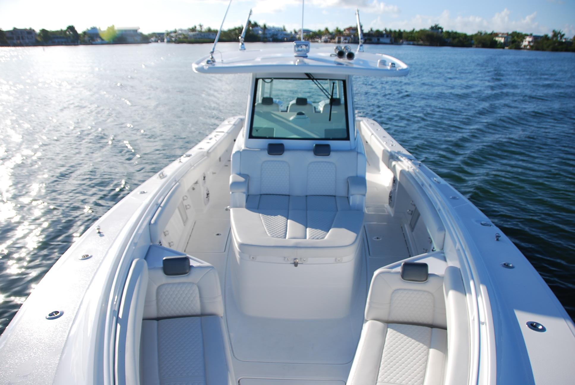 2019 HCB 39 Speciale Center Console for sale - YachtWorld