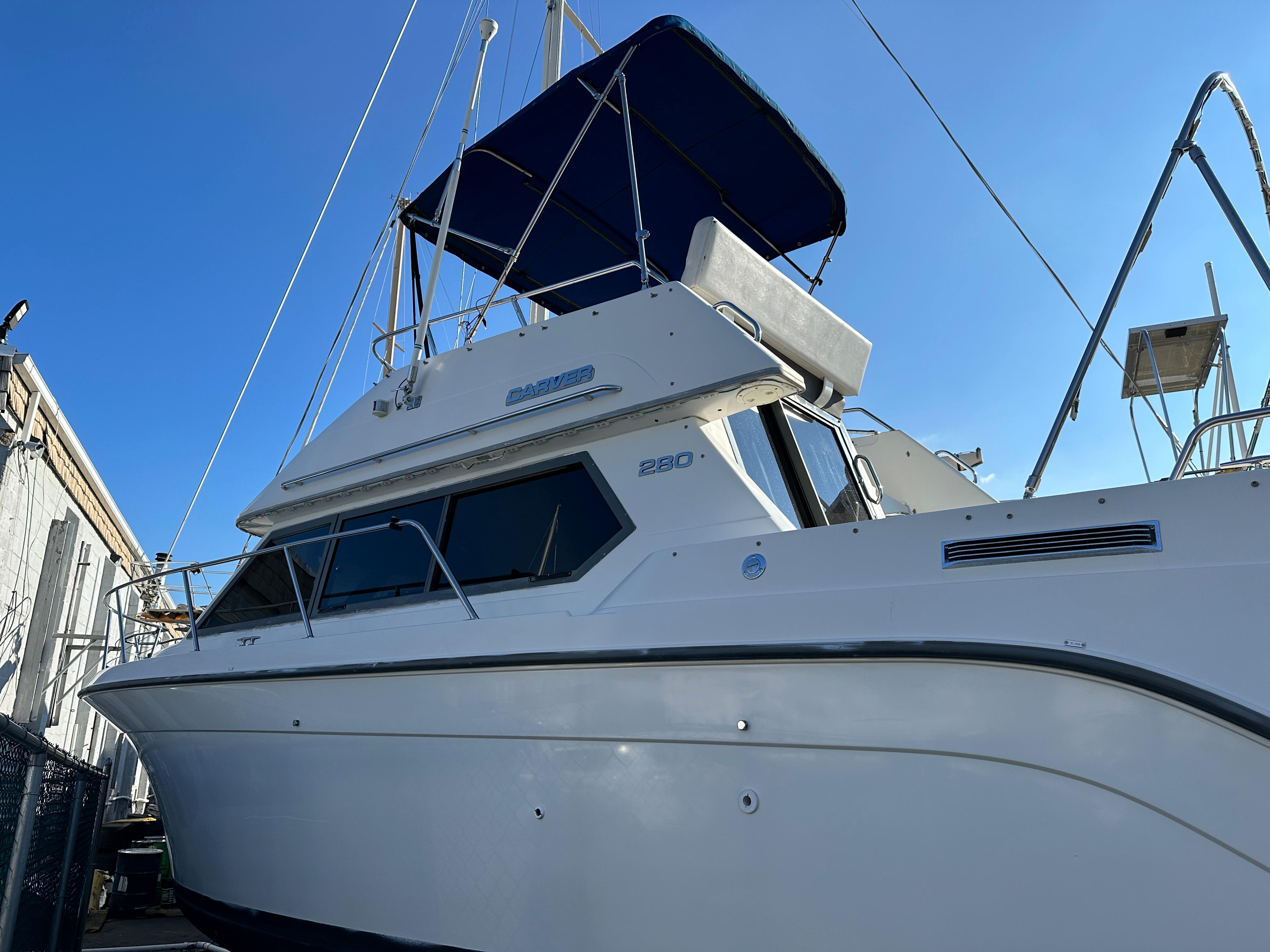 1994 Carver 28 Mariner / Voyager Cruiser for sale - YachtWorld