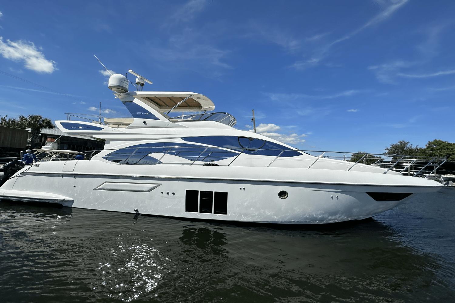 2015 Azimut 54 Flybridge Motor Yacht for sale - YachtWorld