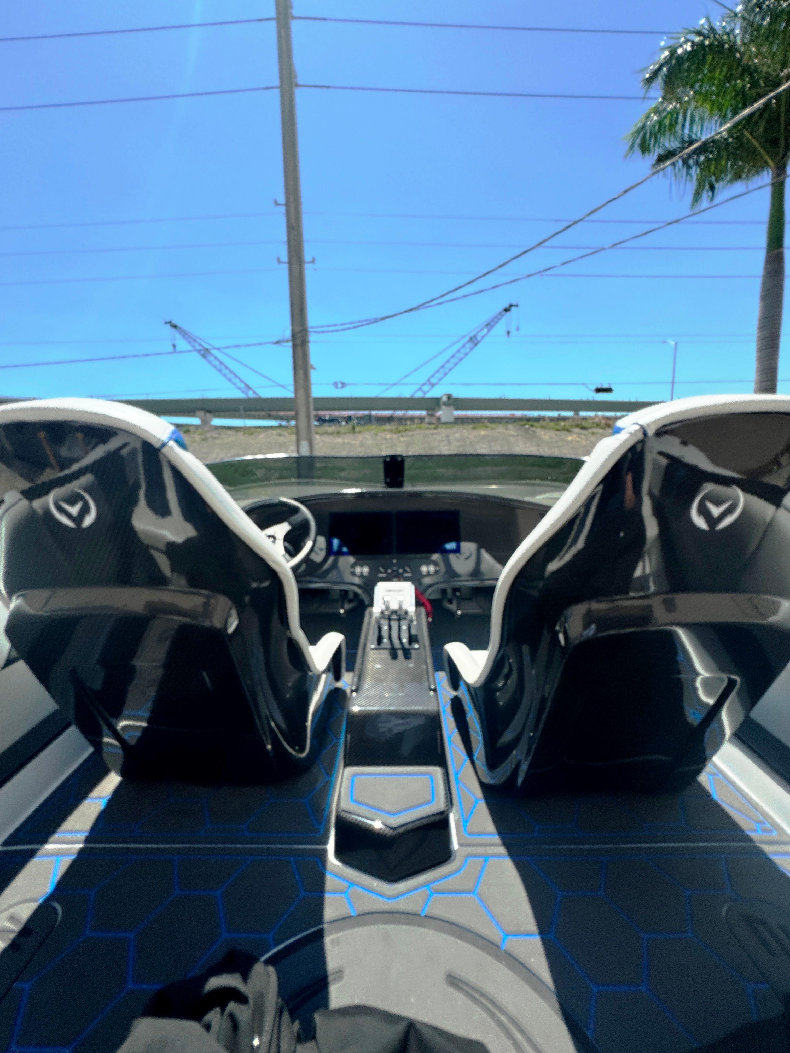 2022 HellCat 320 High Performance for sale - YachtWorld