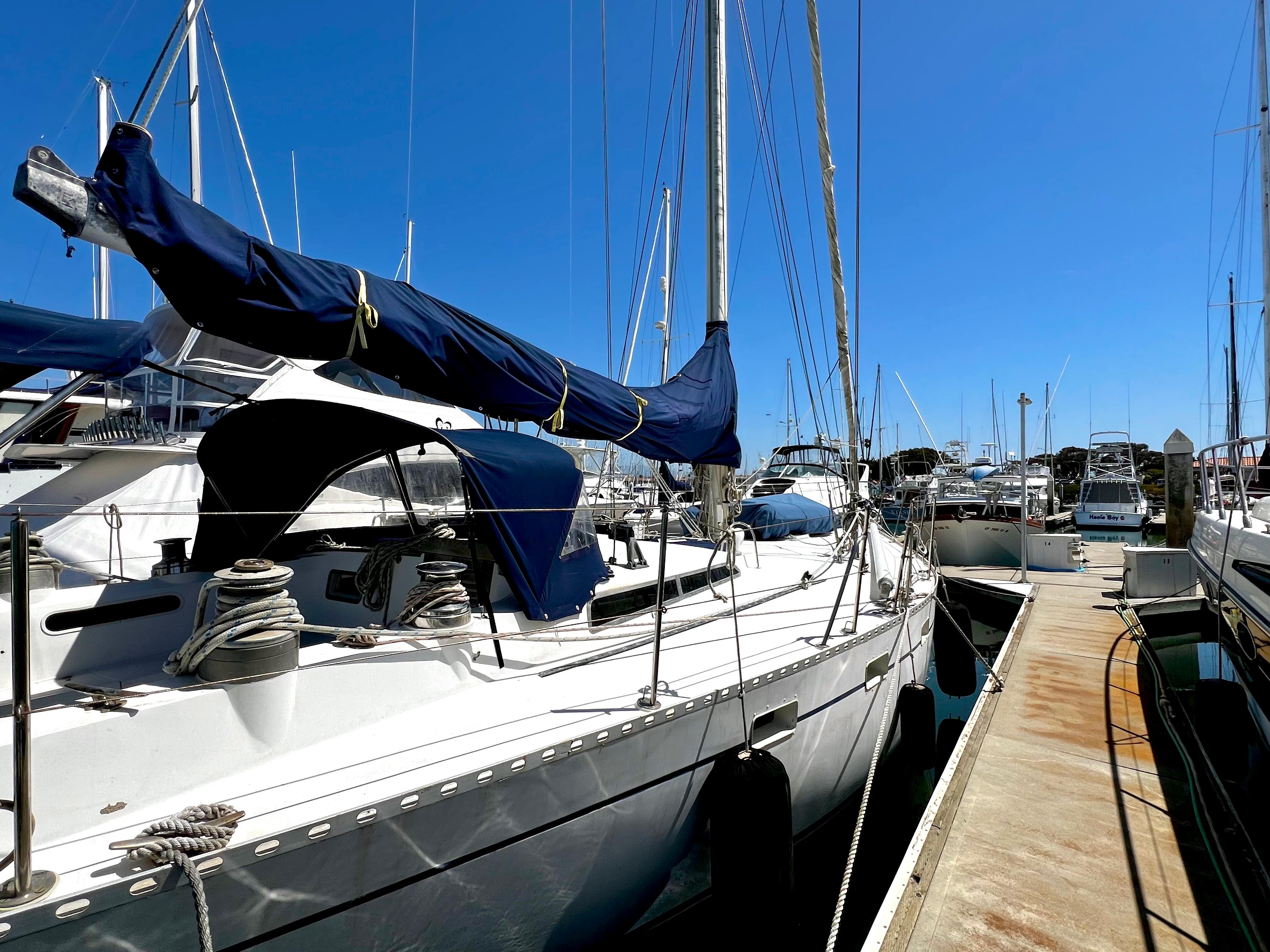 1981 Cheoy Lee Golden Wave Sloop te koop- YachtWorld