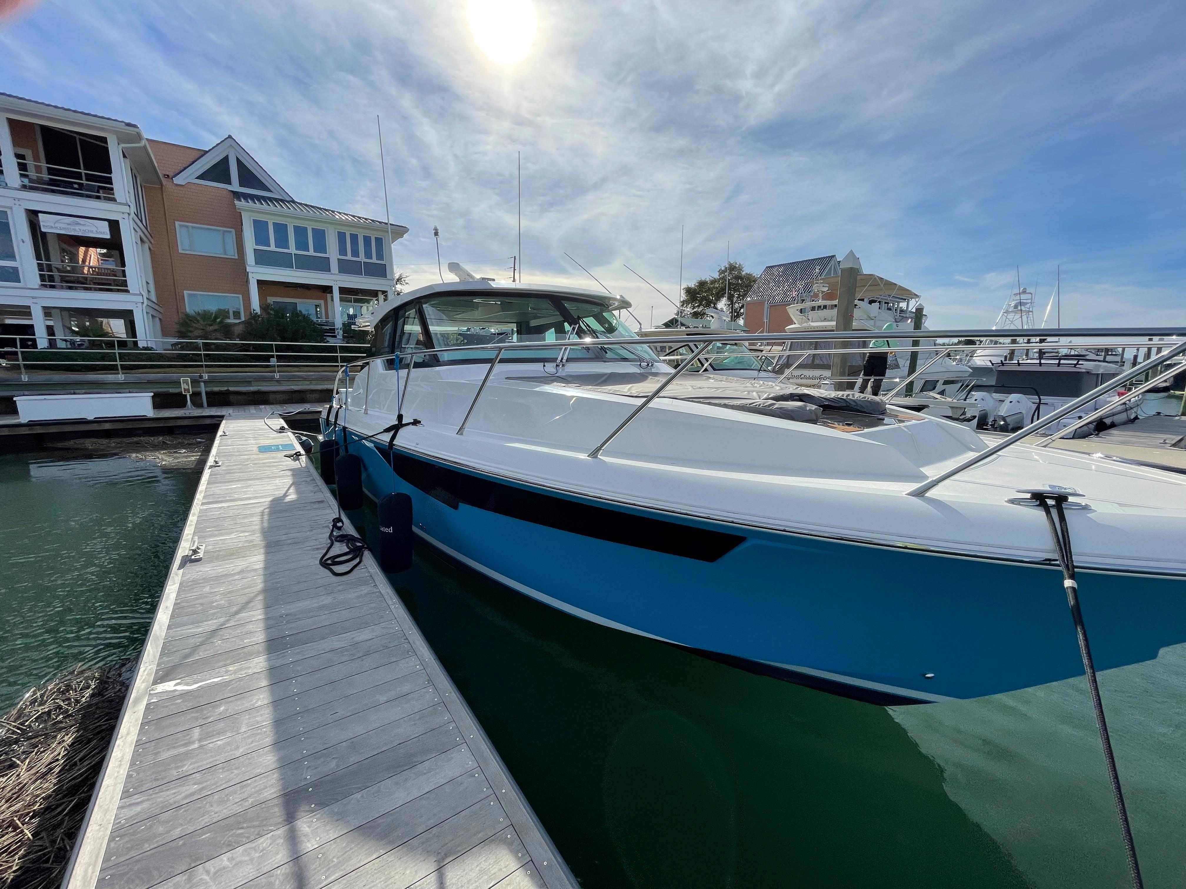 2021 Tiara Yachts 43 LE Cruiser for sale - YachtWorld