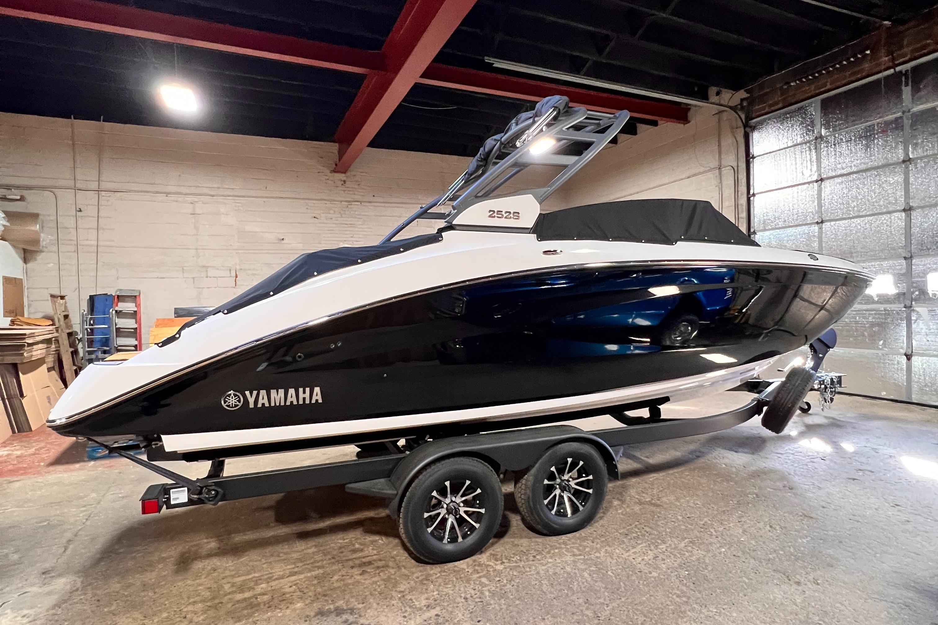 2022 Yamaha Boats 252S Jet Boat for sale - YachtWorld