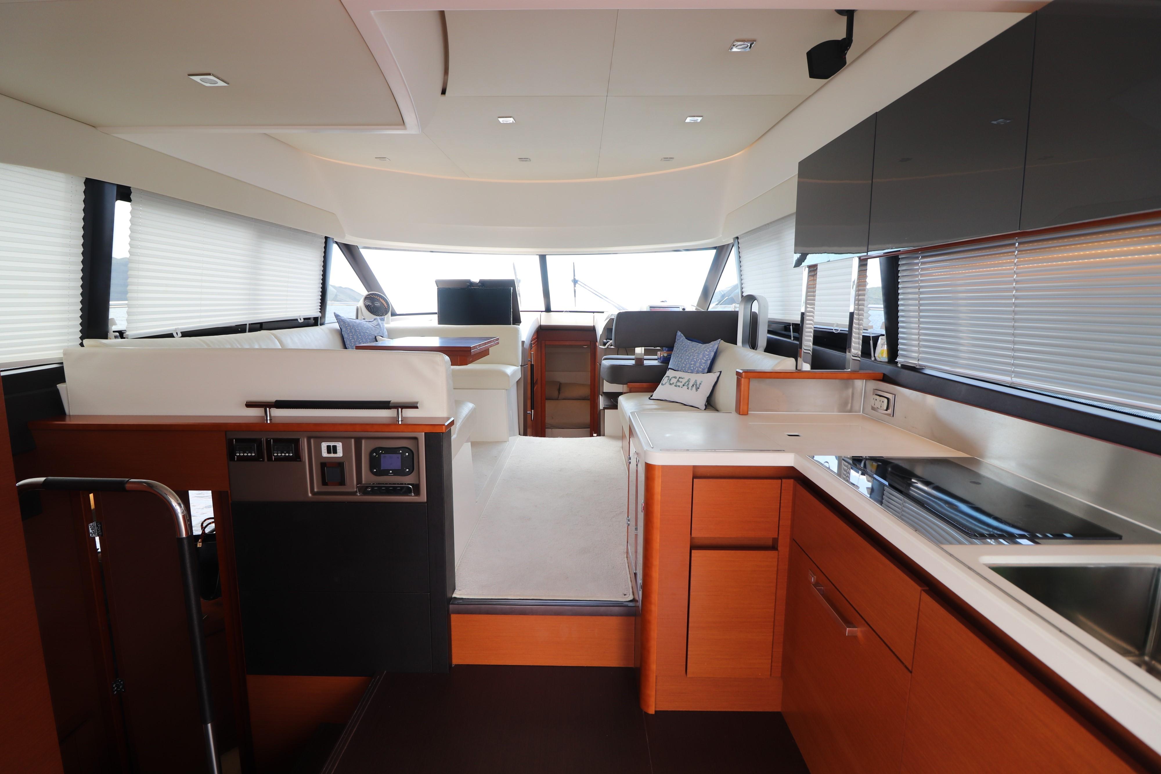 2014 Prestige 450 Motor Yachts for sale - YachtWorld