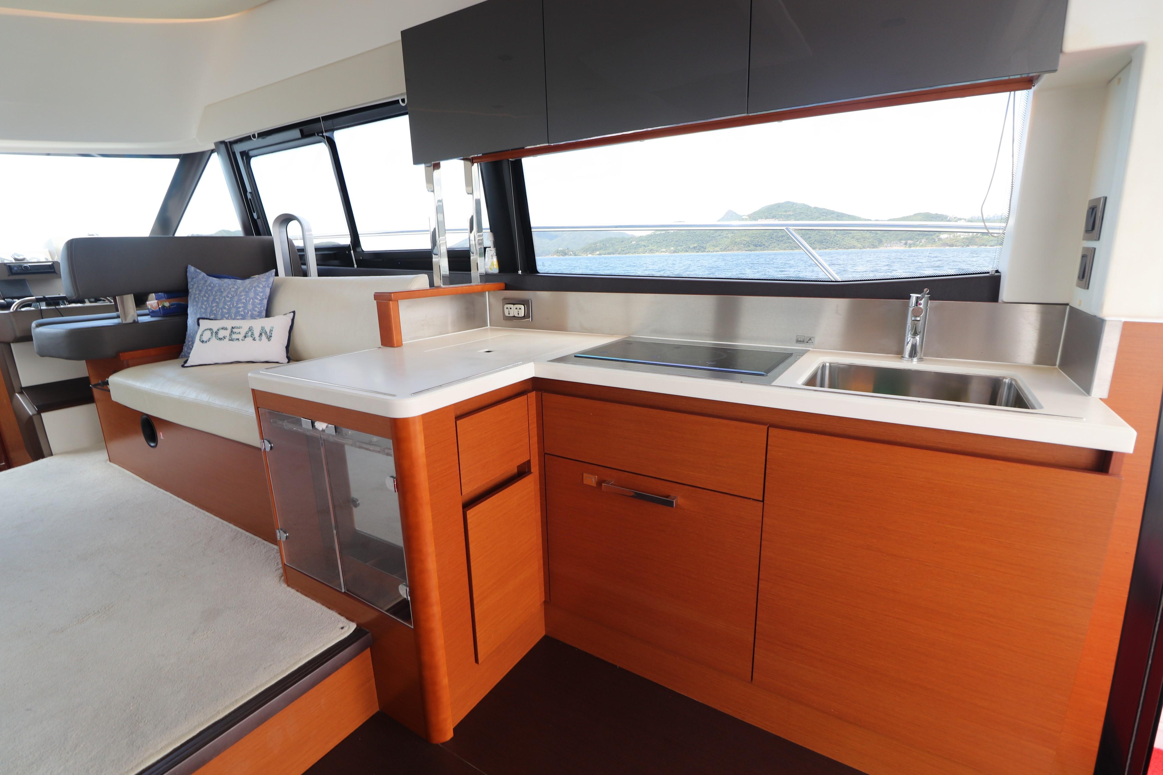 2014 Prestige 450 Motor Yachts for sale - YachtWorld