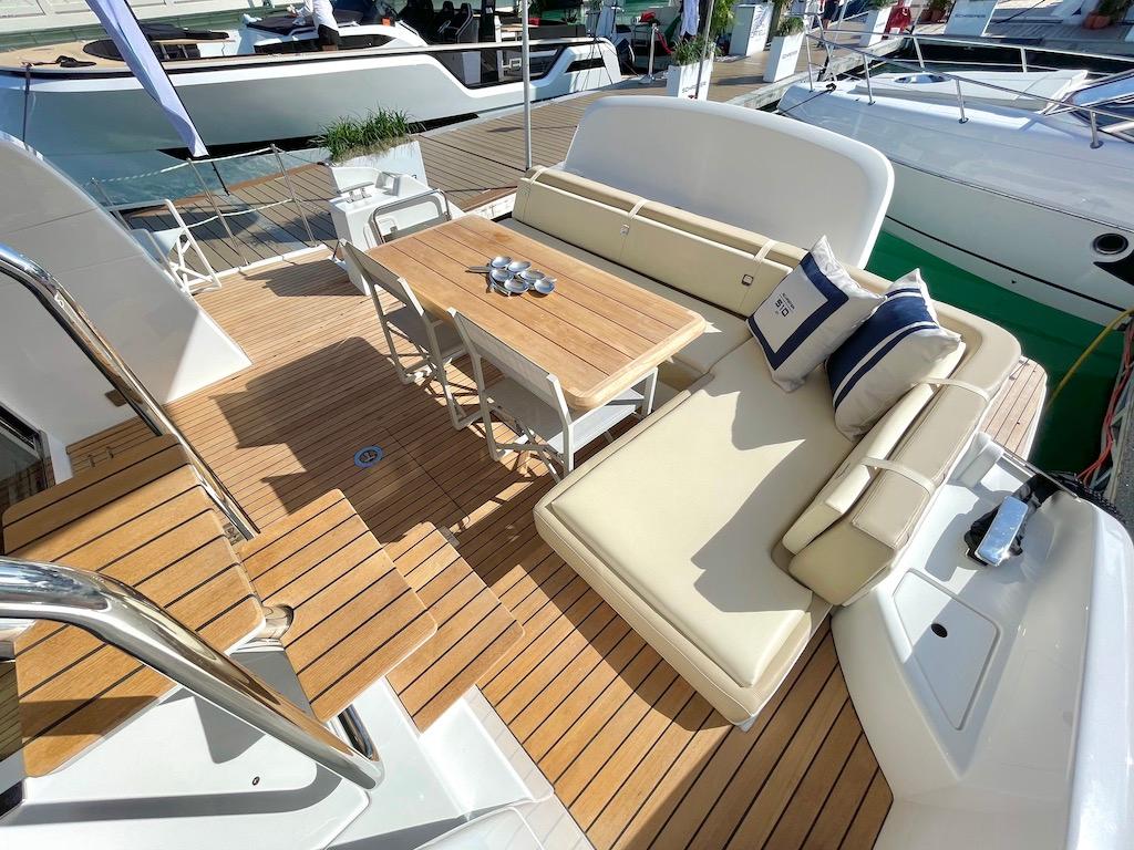 2025 Schaefer 510 GT Flybridge for sale - YachtWorld