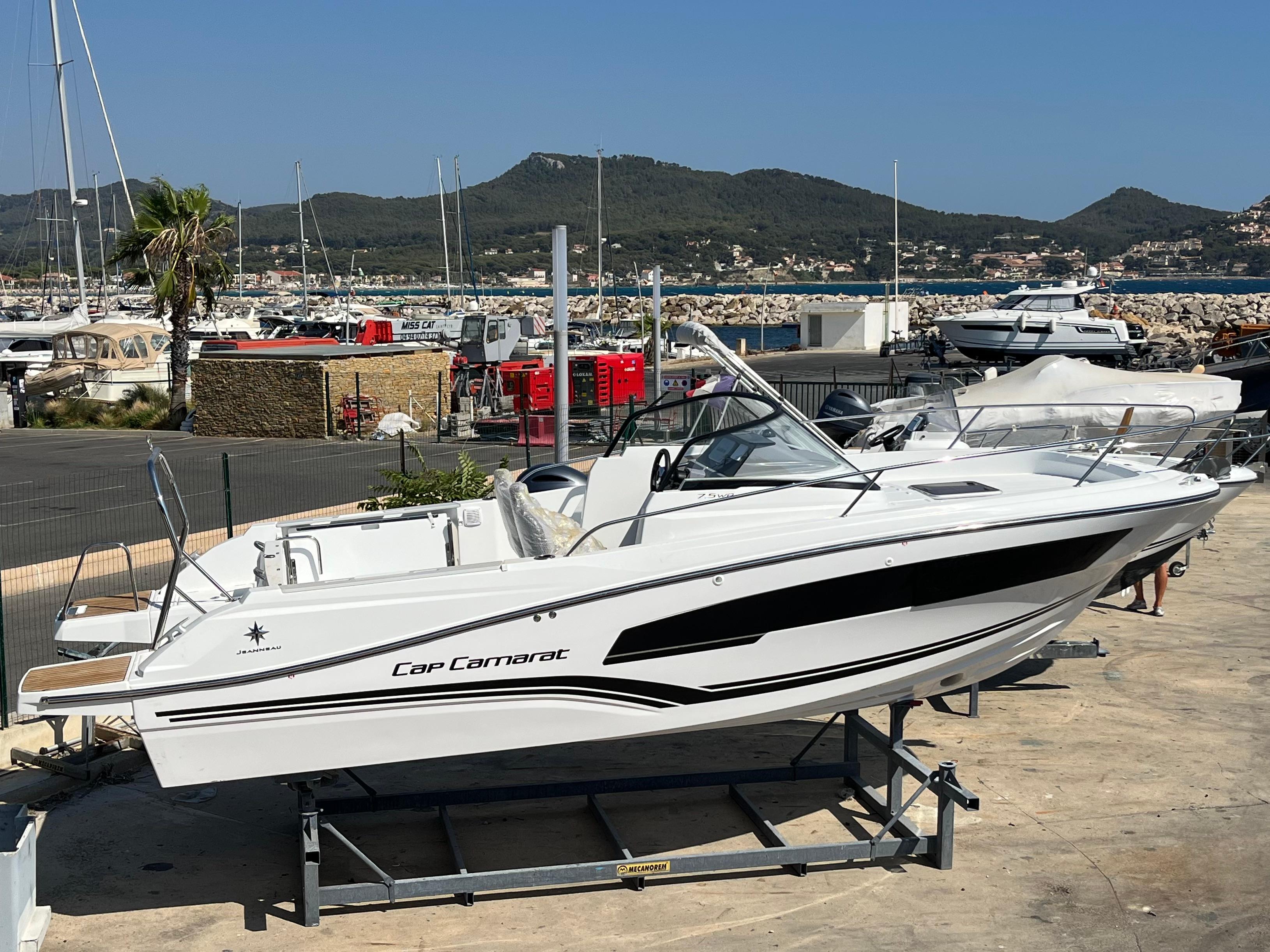 Nuevo 2024 Jeanneau CAP CAMARAT 7.5 WA SERIE 3 - Var ( 83 ) | TopBarcos.com
