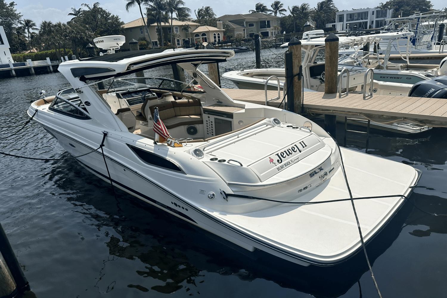 2015 Sea Ray 350 SLX Deck for sale - YachtWorld