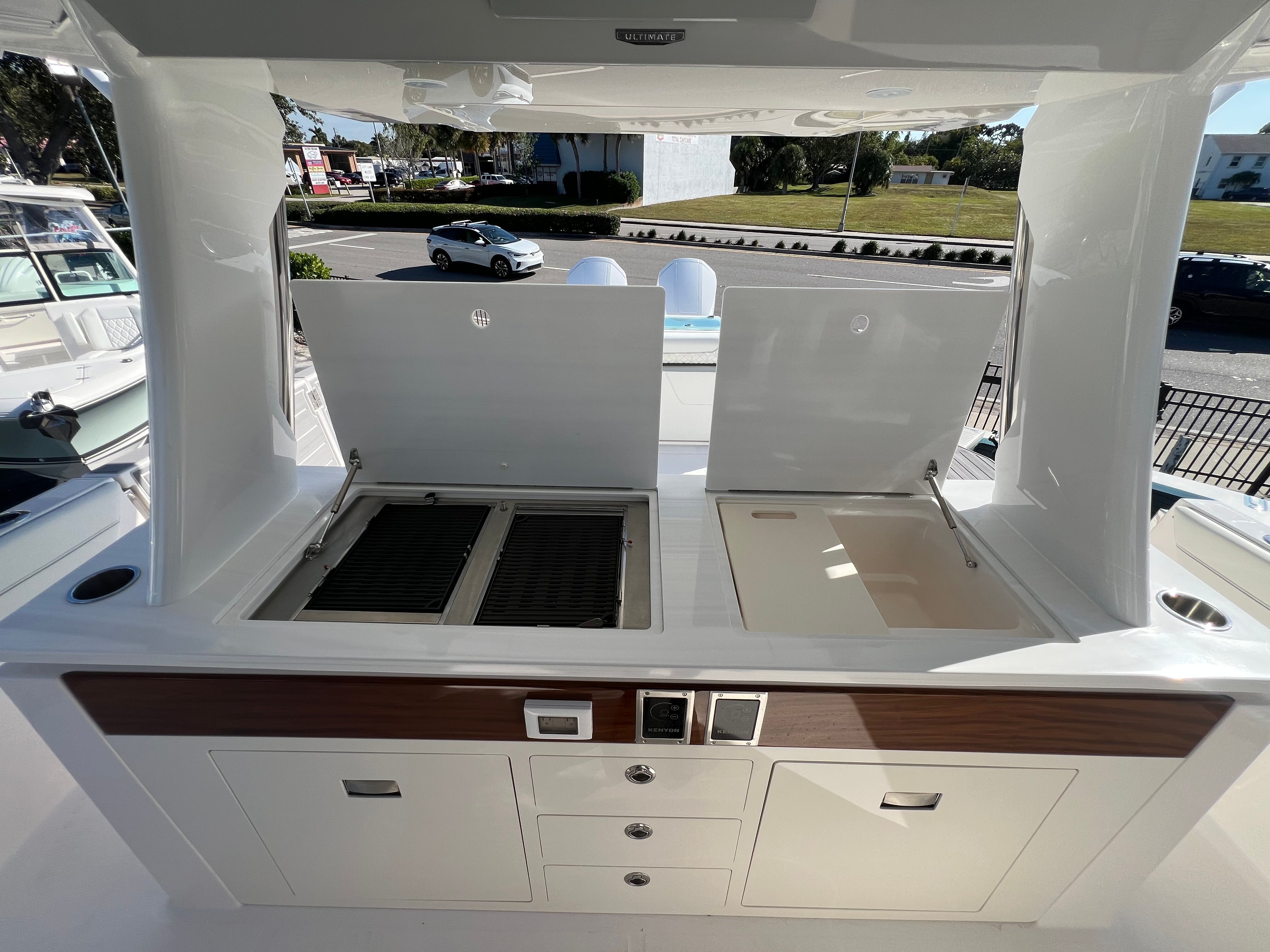 2026 Regal 43 SAV Yachts à moteur à vendre - YachtWorld