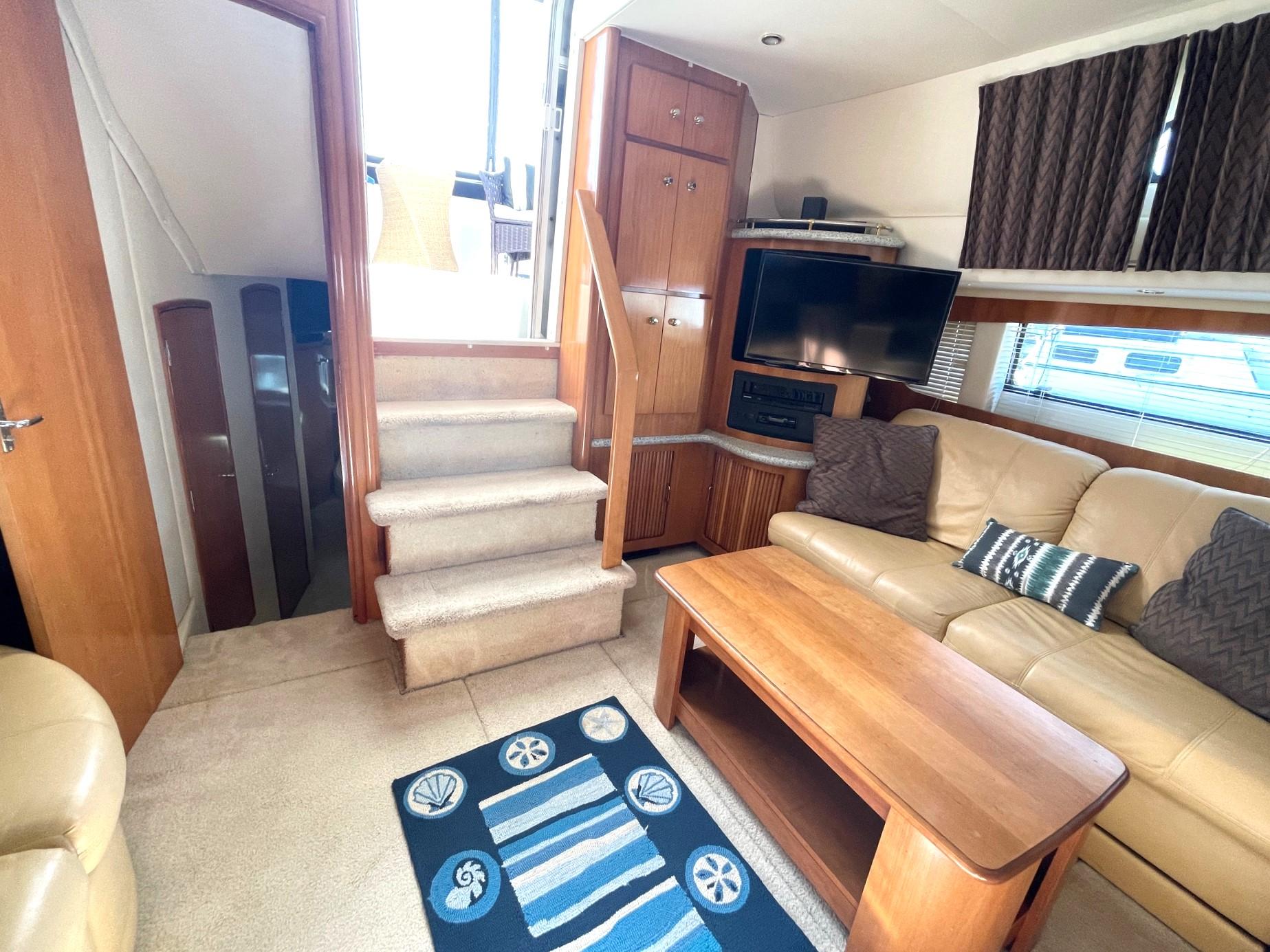 2001 Carver 396 Motor Yacht Motor Yachts for sale - YachtWorld