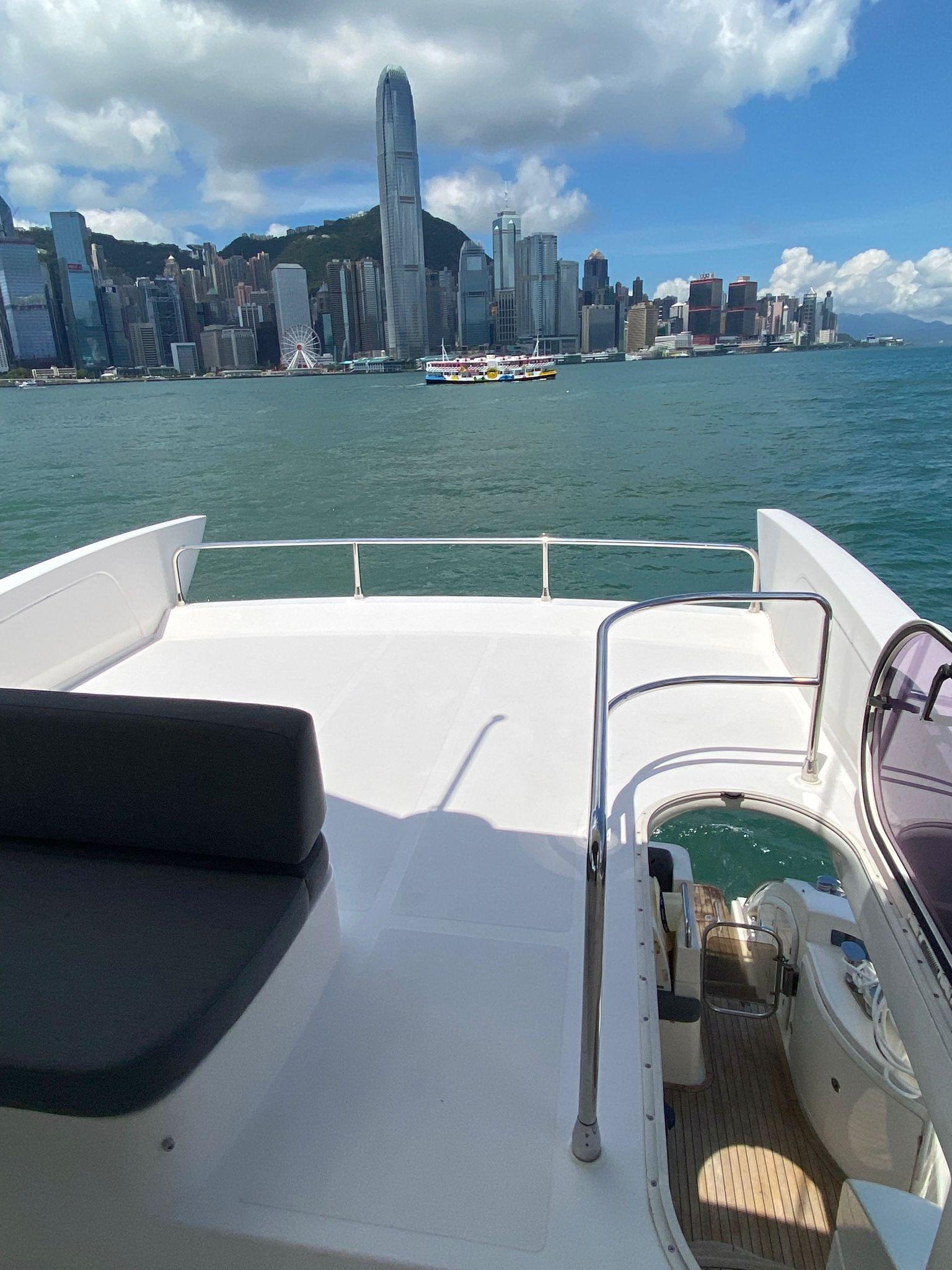 2011 Azimut 58 Fly Flybridge Flybridge for sale - YachtWorld