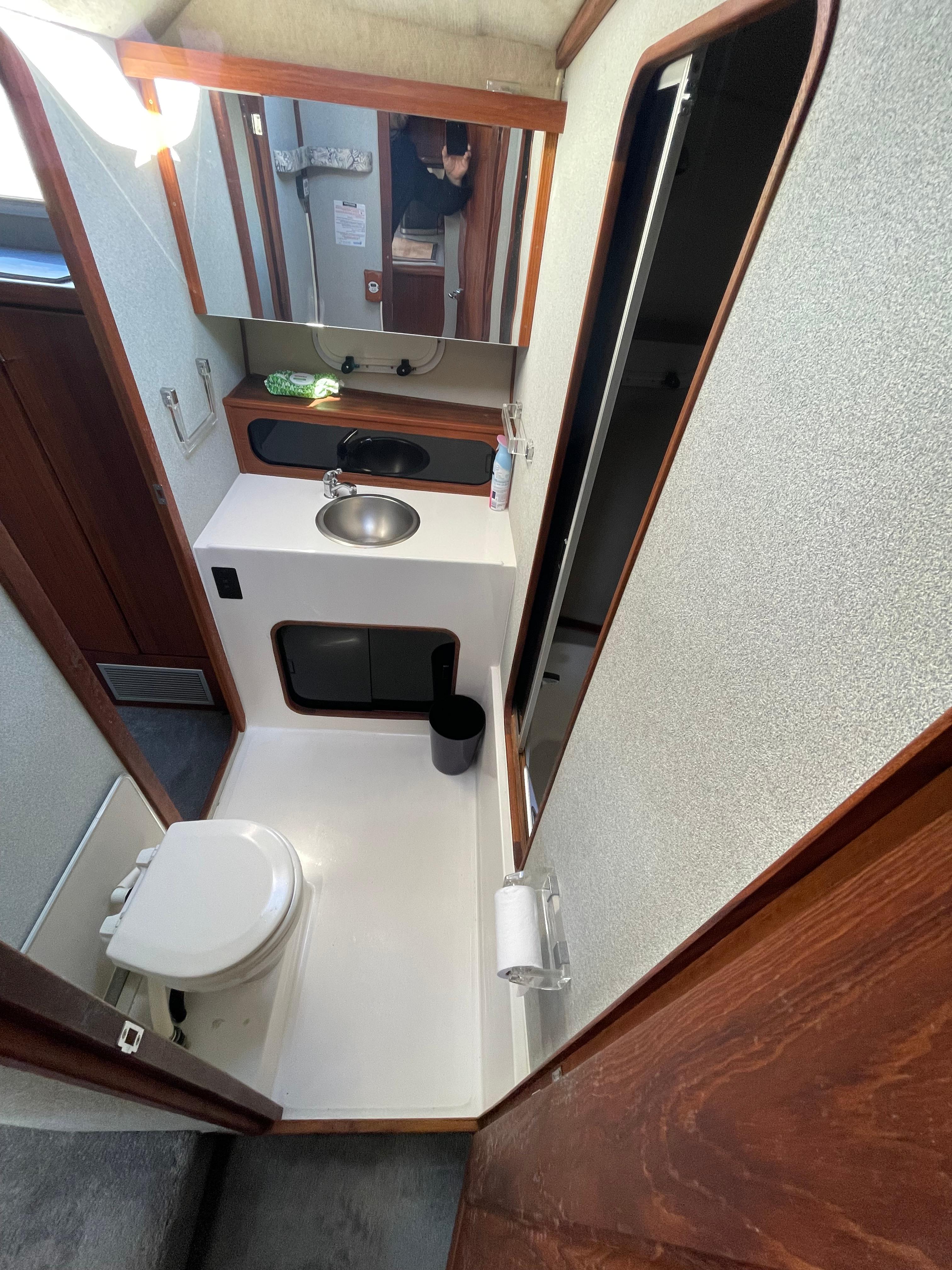 1993 Bayliner 3888 Motoryacht Motor Yacht for sale - YachtWorld