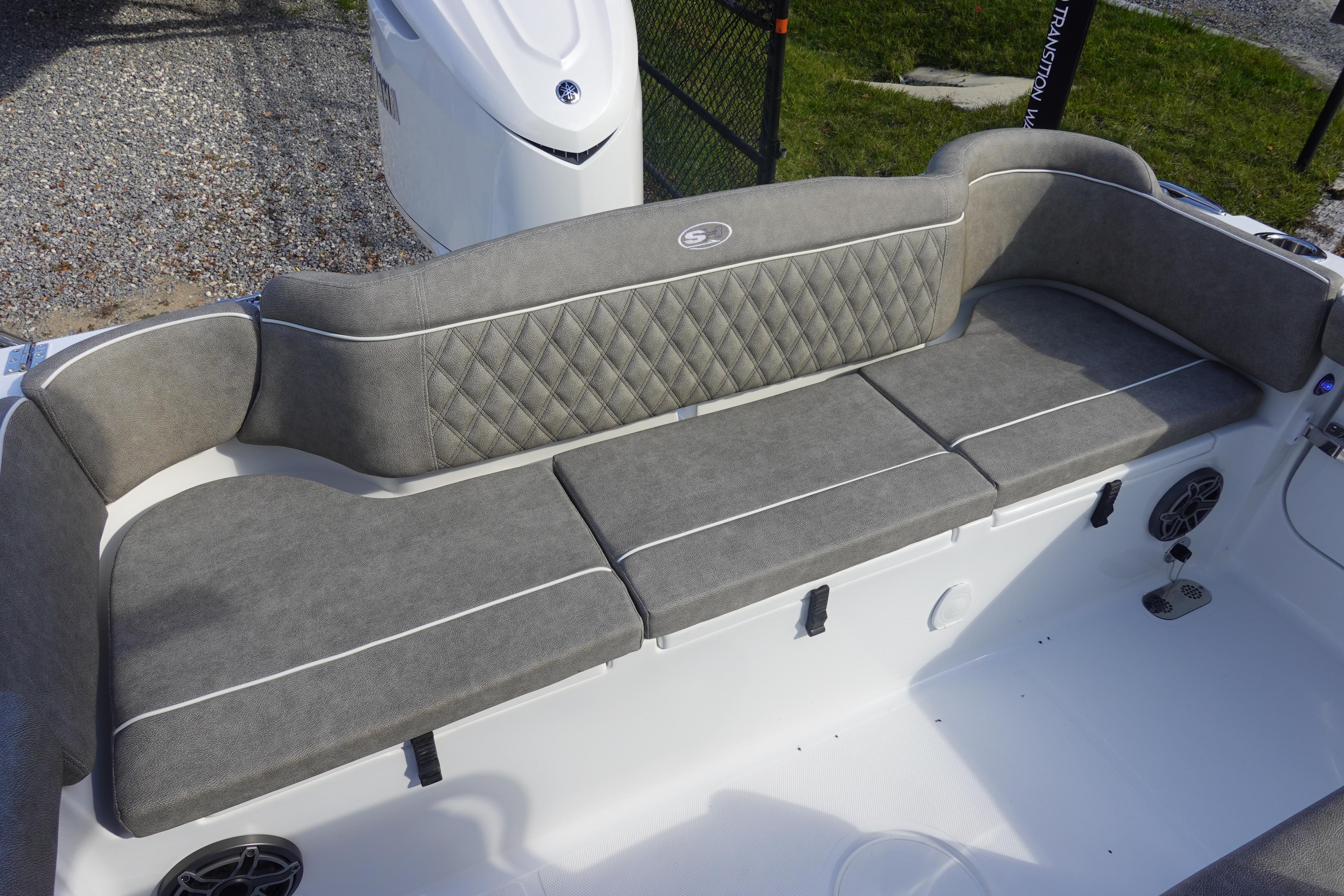 2026 Sea Hunt Ultra 255 SE Bateaux à console centrale à vendre - YachtWorld