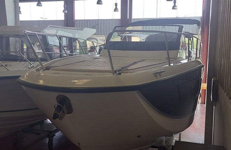 2024 Quicksilver Activ 875 Sundeck Cuddy Cabin for sale - YachtWorld