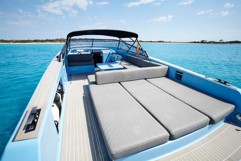 2010 VanDutch 40 Motor Yachts for sale - YachtWorld