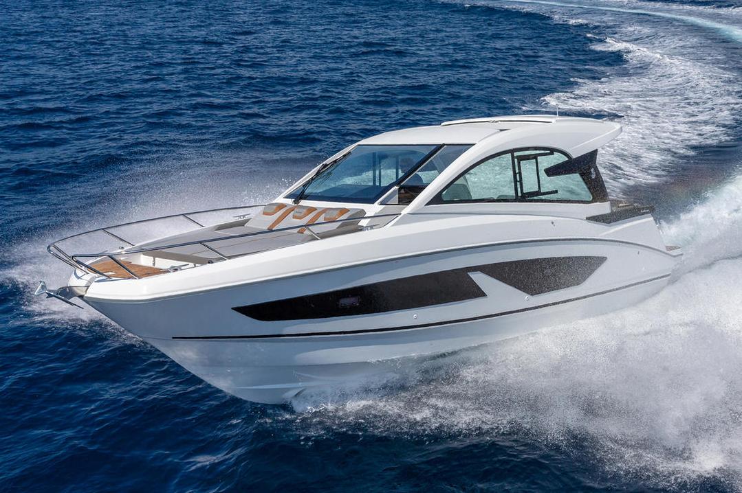 2024 Beneteau America Gran Turismo 32 Express Cruiser for sale - YachtWorld