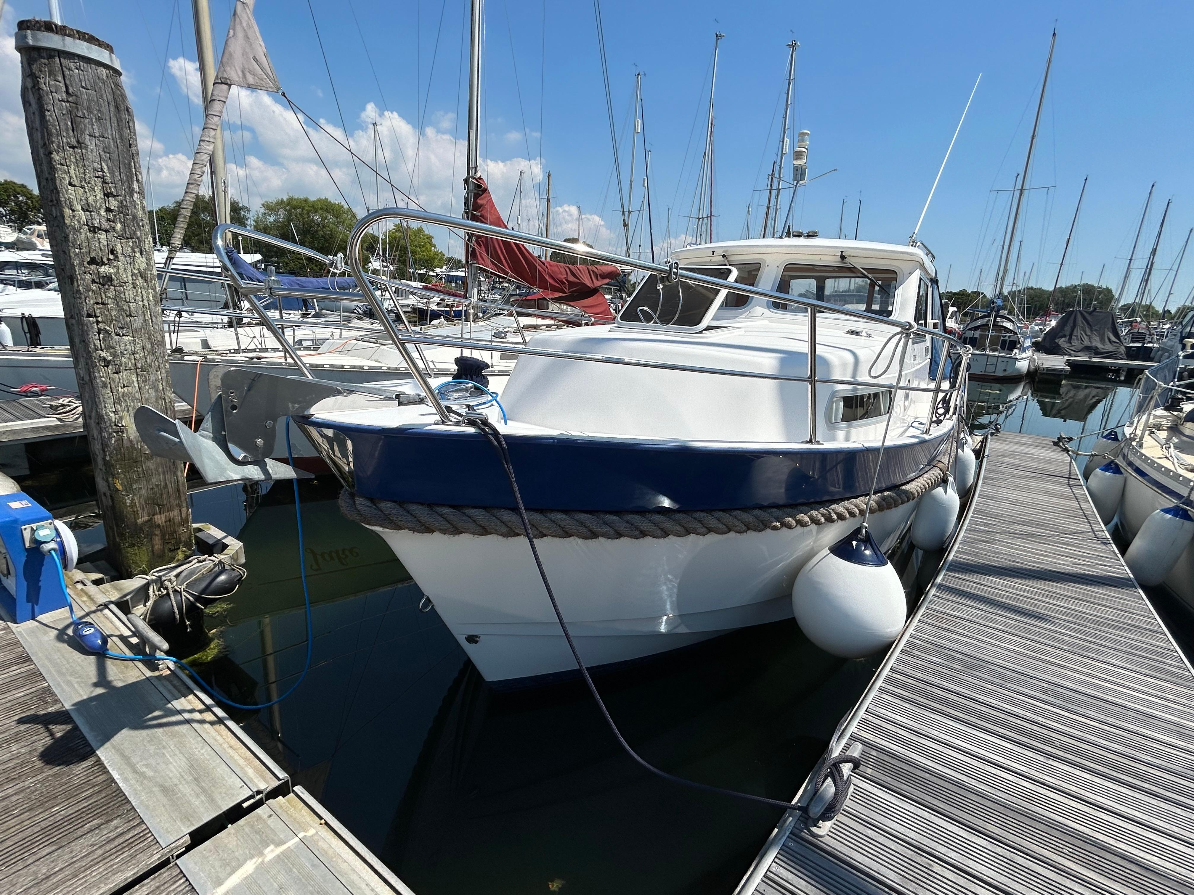 2000 Hardy Mariner 25 Motor Yacht for sale - YachtWorld