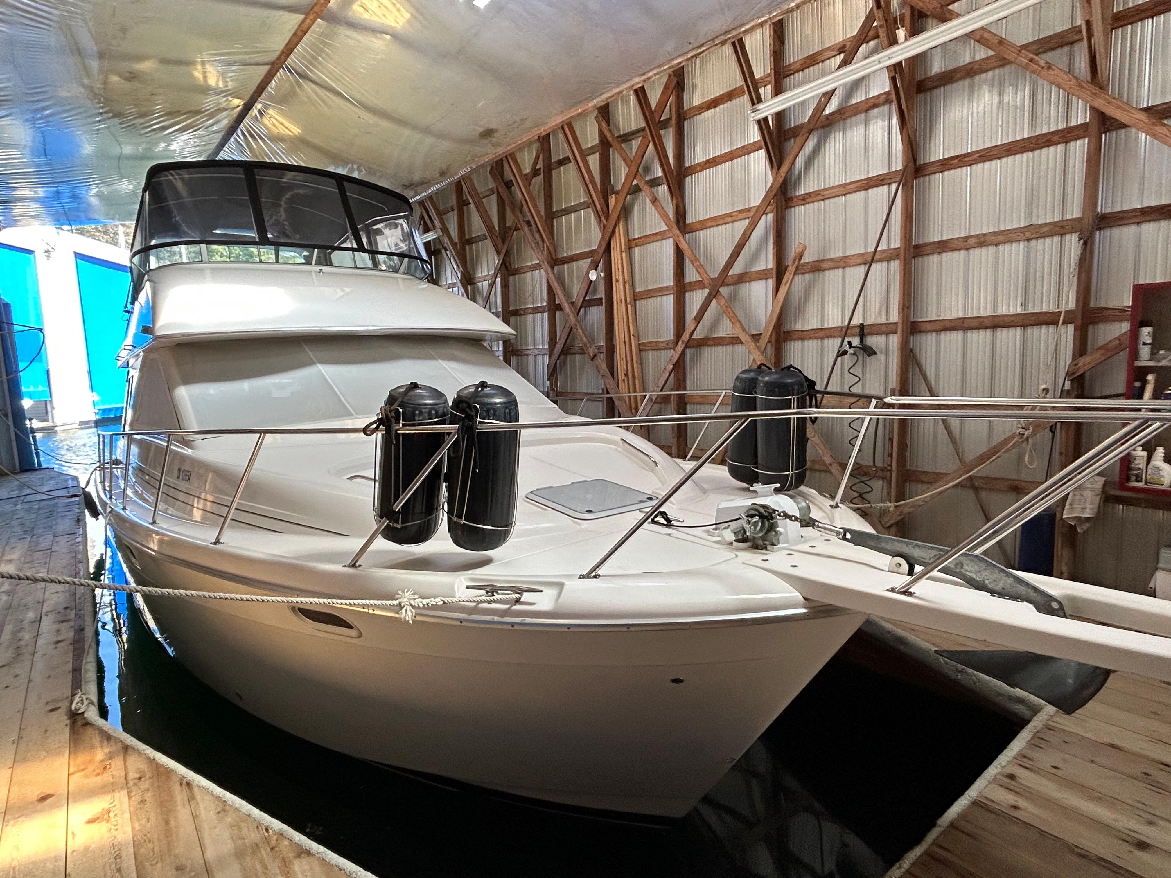 1995 Bayliner 3988 Cruiser for sale - YachtWorld