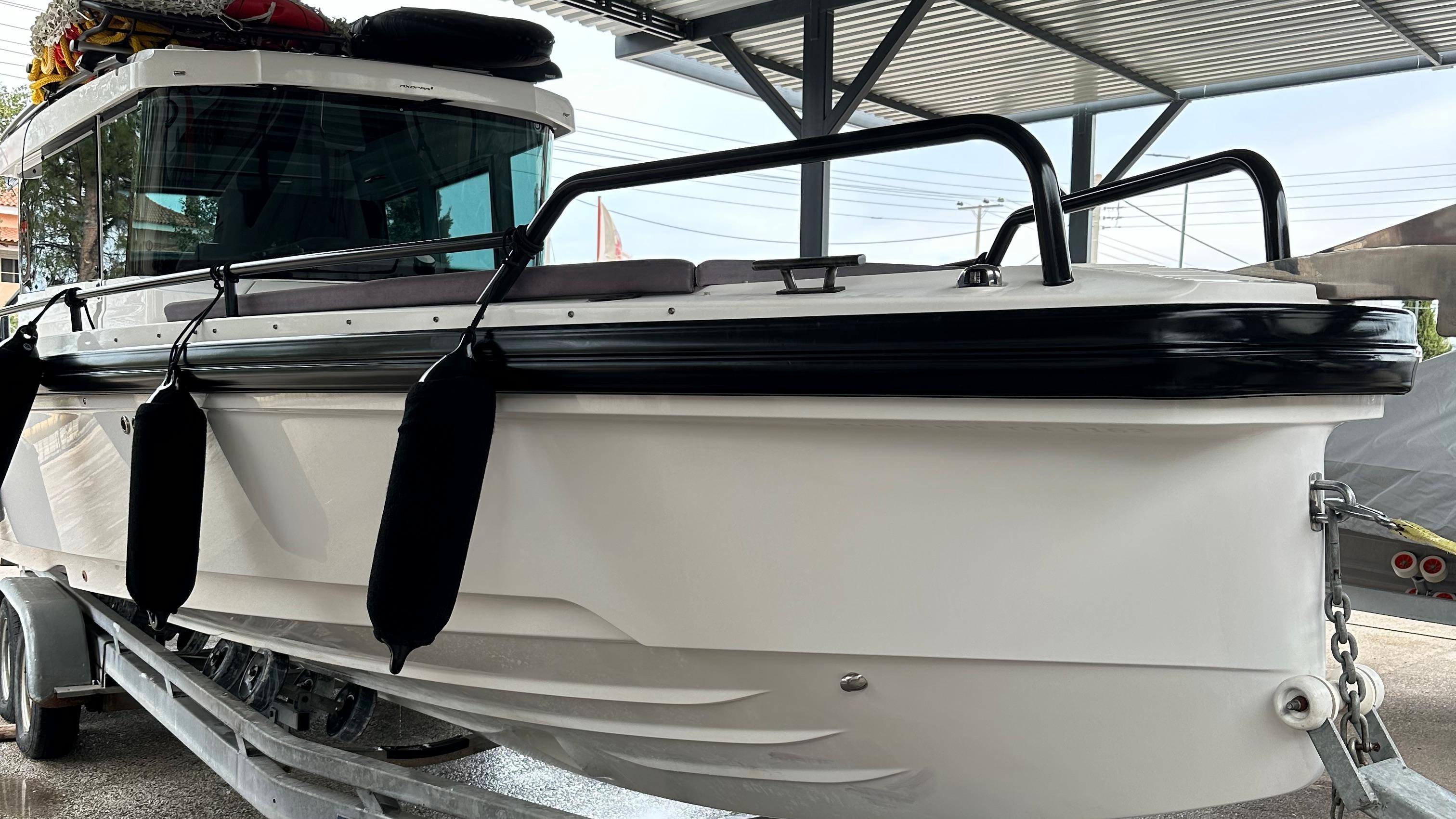 2020 Axopar 28 Brabus Cross Cabin Sports Cruiser for sale - YachtWorld