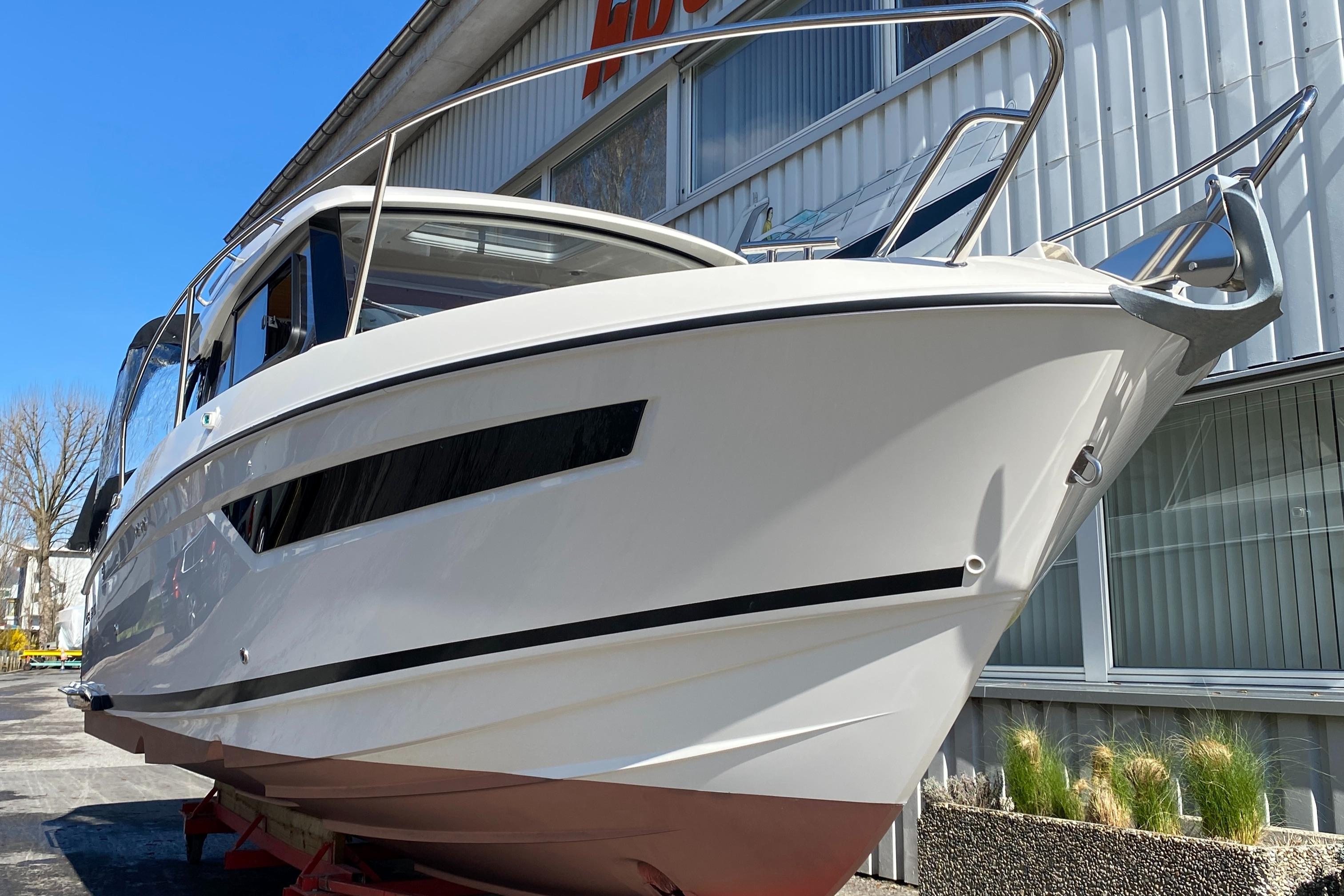 2021 Parker Poland 750 Cabin Cruiser Pilotine (a motore) in vendita ...